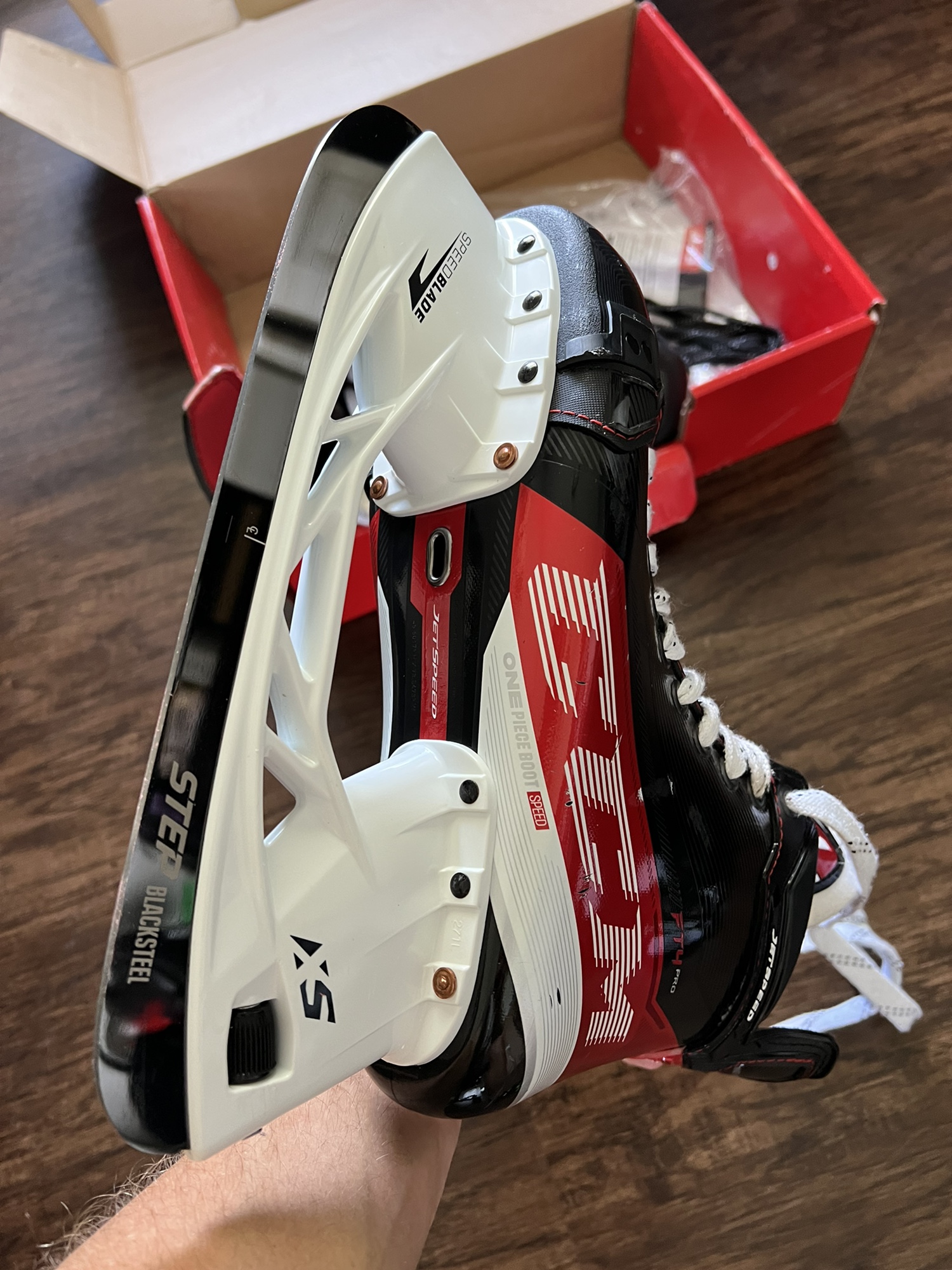 Used CCM Regular Width Size 8.5 JetSpeed FT4 Pro Hockey Skates ...