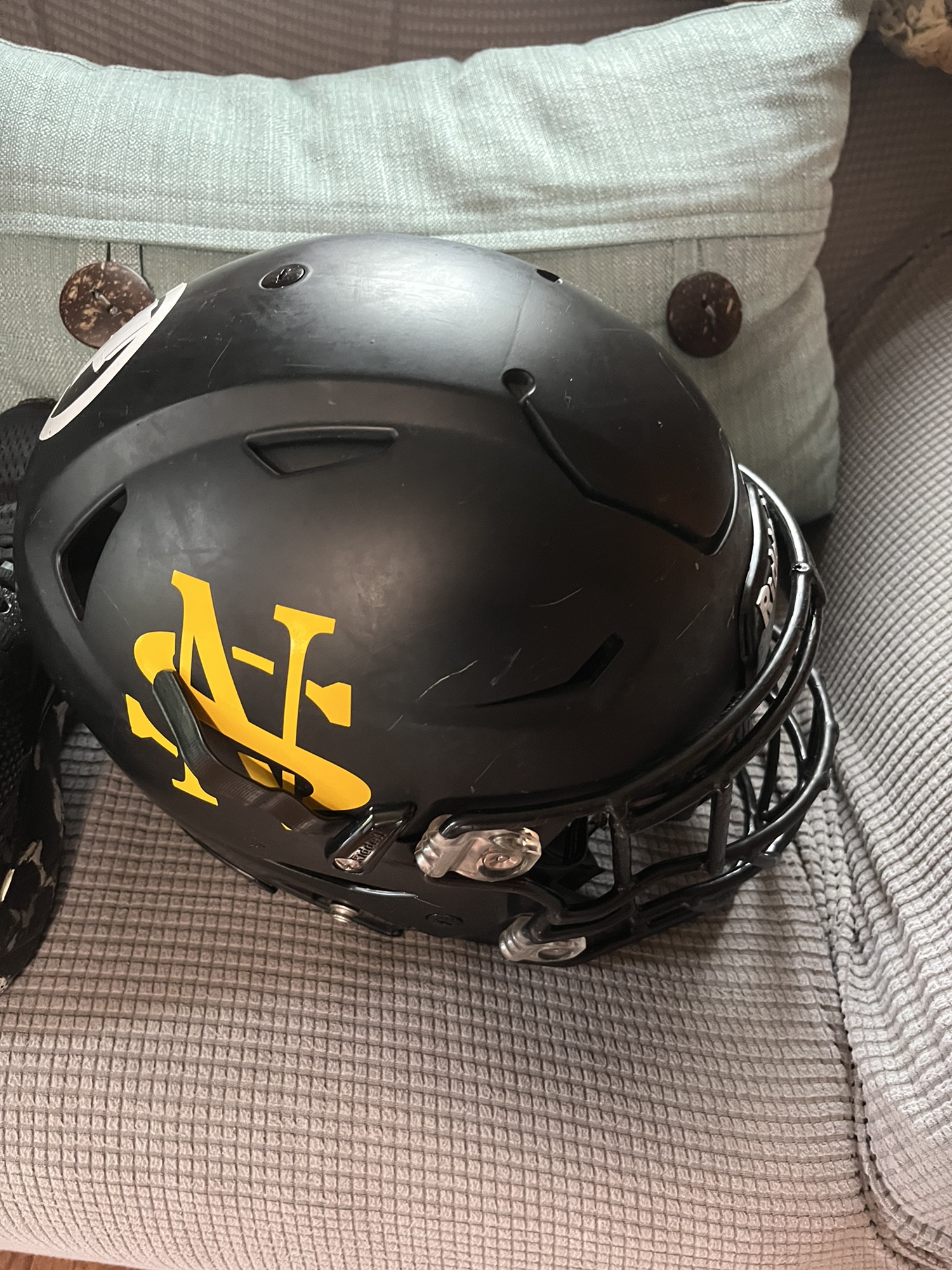 Riddle SpeedFlex Youth helmet | SidelineSwap