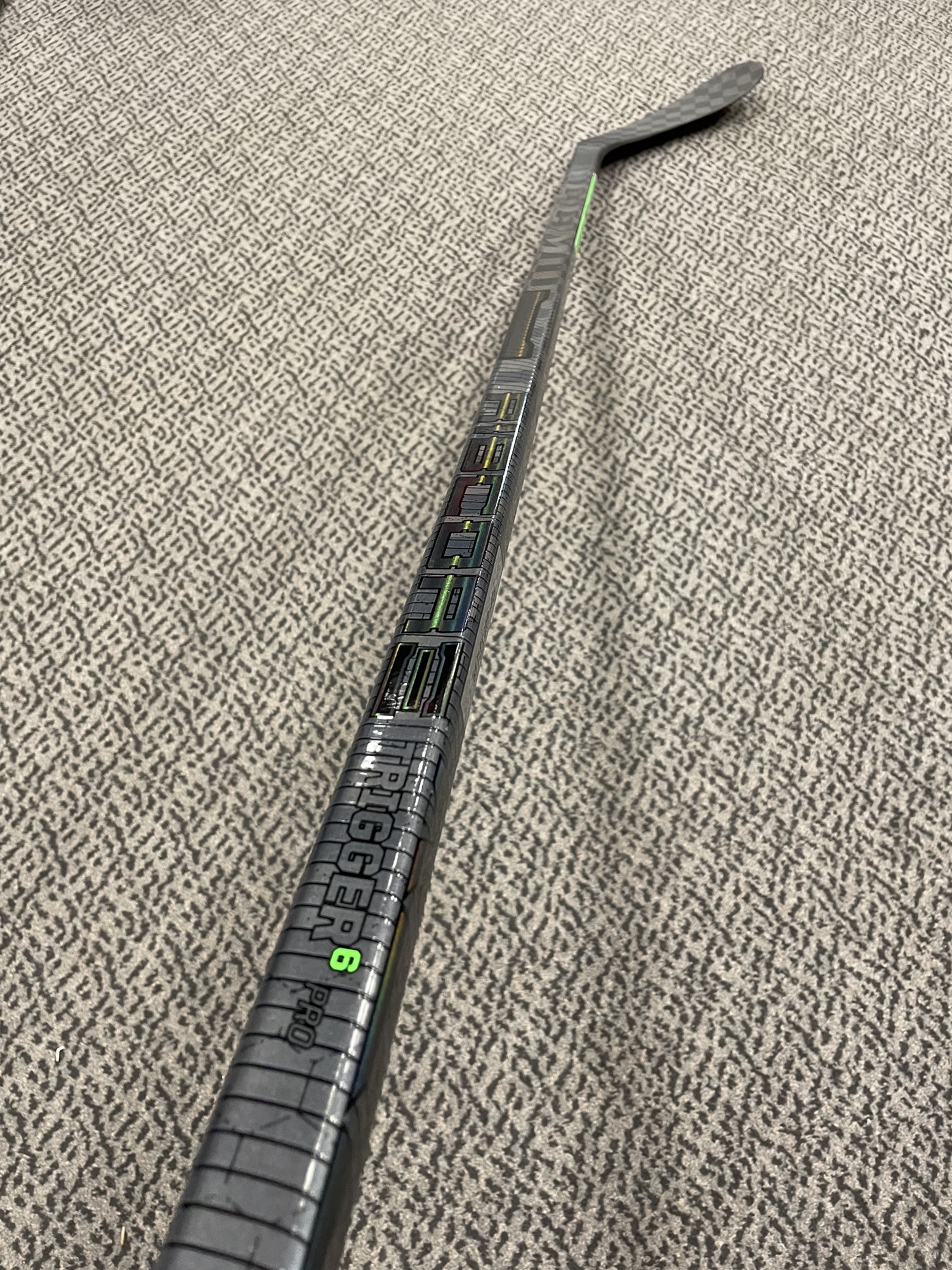 CCM Trigger 6 Pro 65 flex P28 curve right hand stick | SidelineSwap