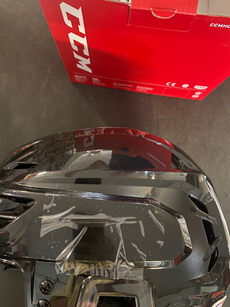 New CCM Helmet Pro Stock Black Resistance/110 Senior Multiple Sizes ...