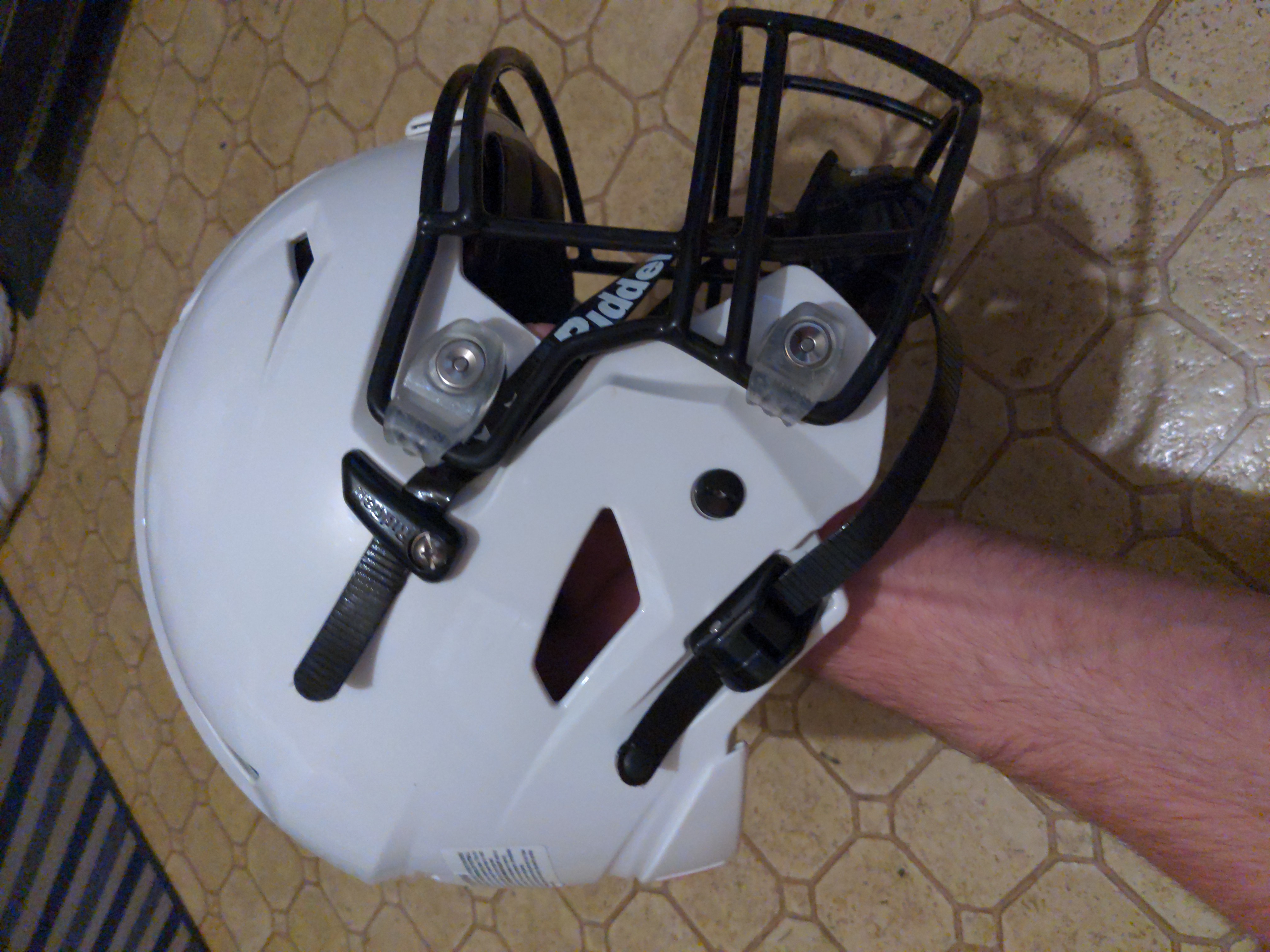 Adult Large white Riddell SpeedFlex Helmet | SidelineSwap