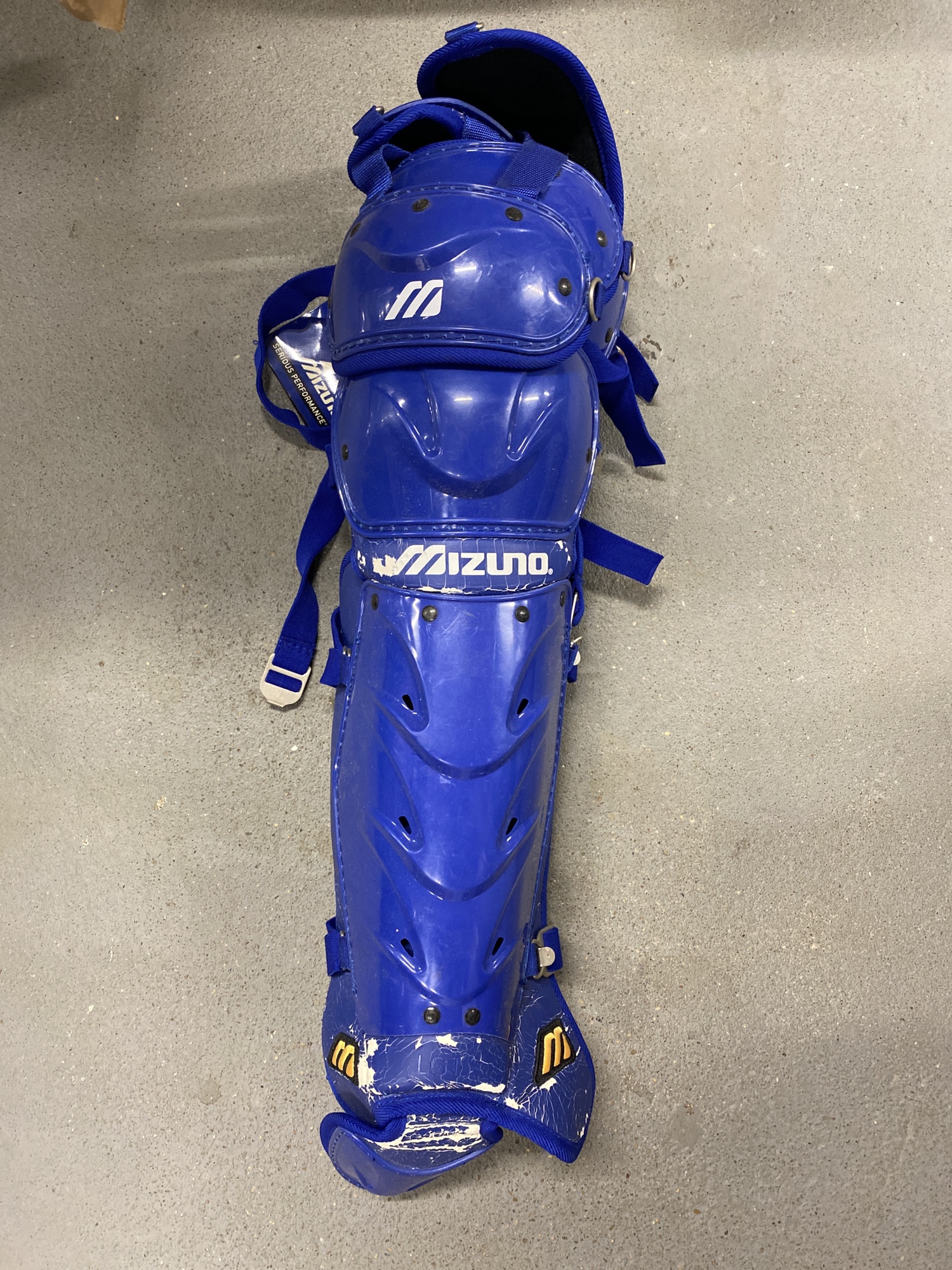 Mizuno Adult Tsunami Leg Guards | SidelineSwap