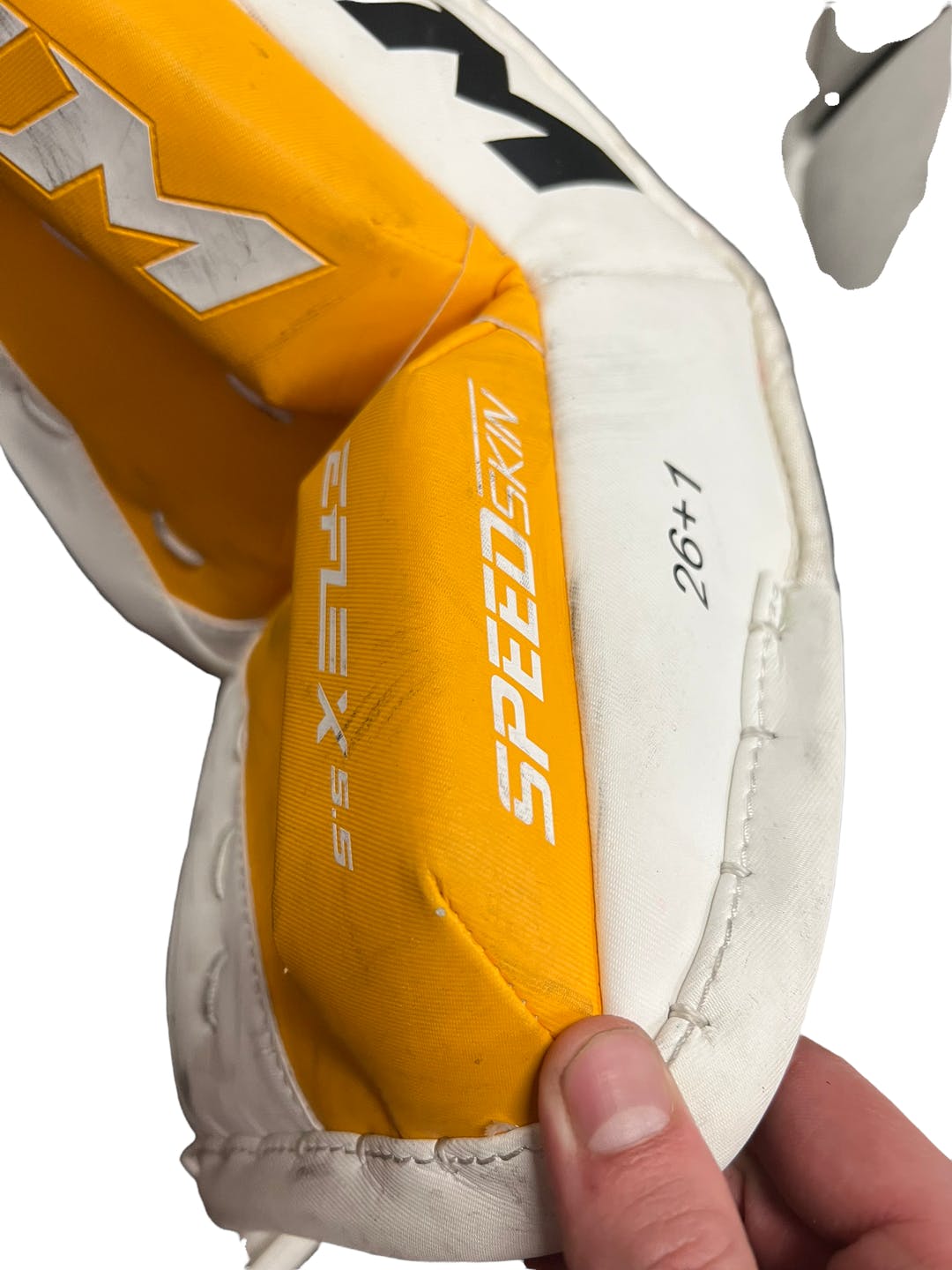 Used Ccm Speed Skin Eflex 5.5 26" Plus 1" Goalie Leg Pads | SidelineSwap
