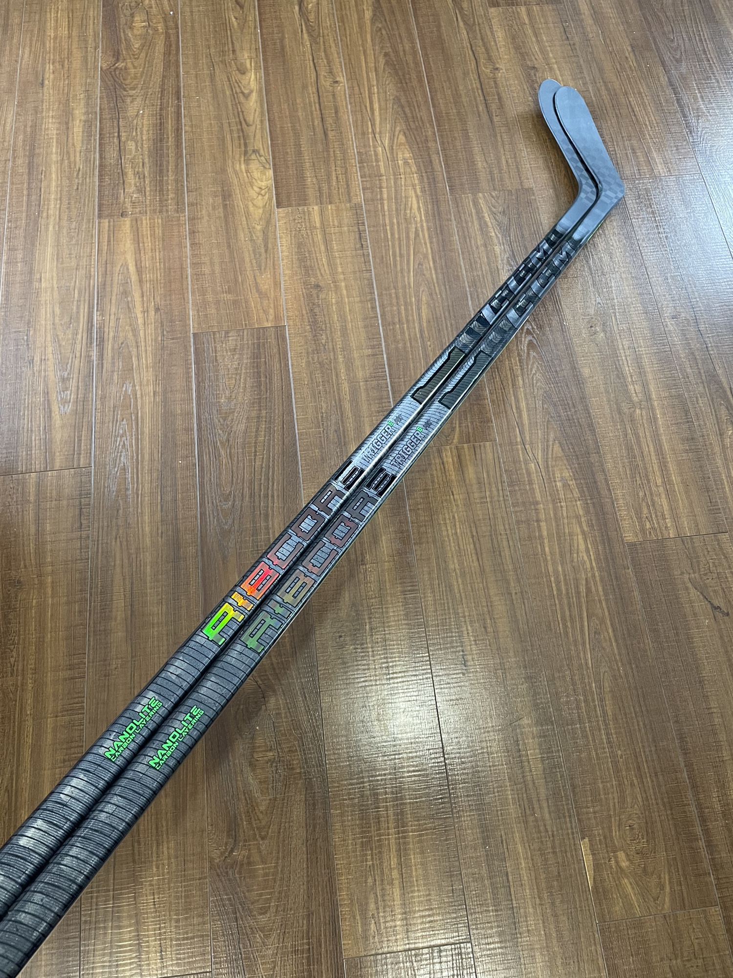 2 Pack - CCM Trigger 6 Pro LH 75 Flex P28 | SidelineSwap