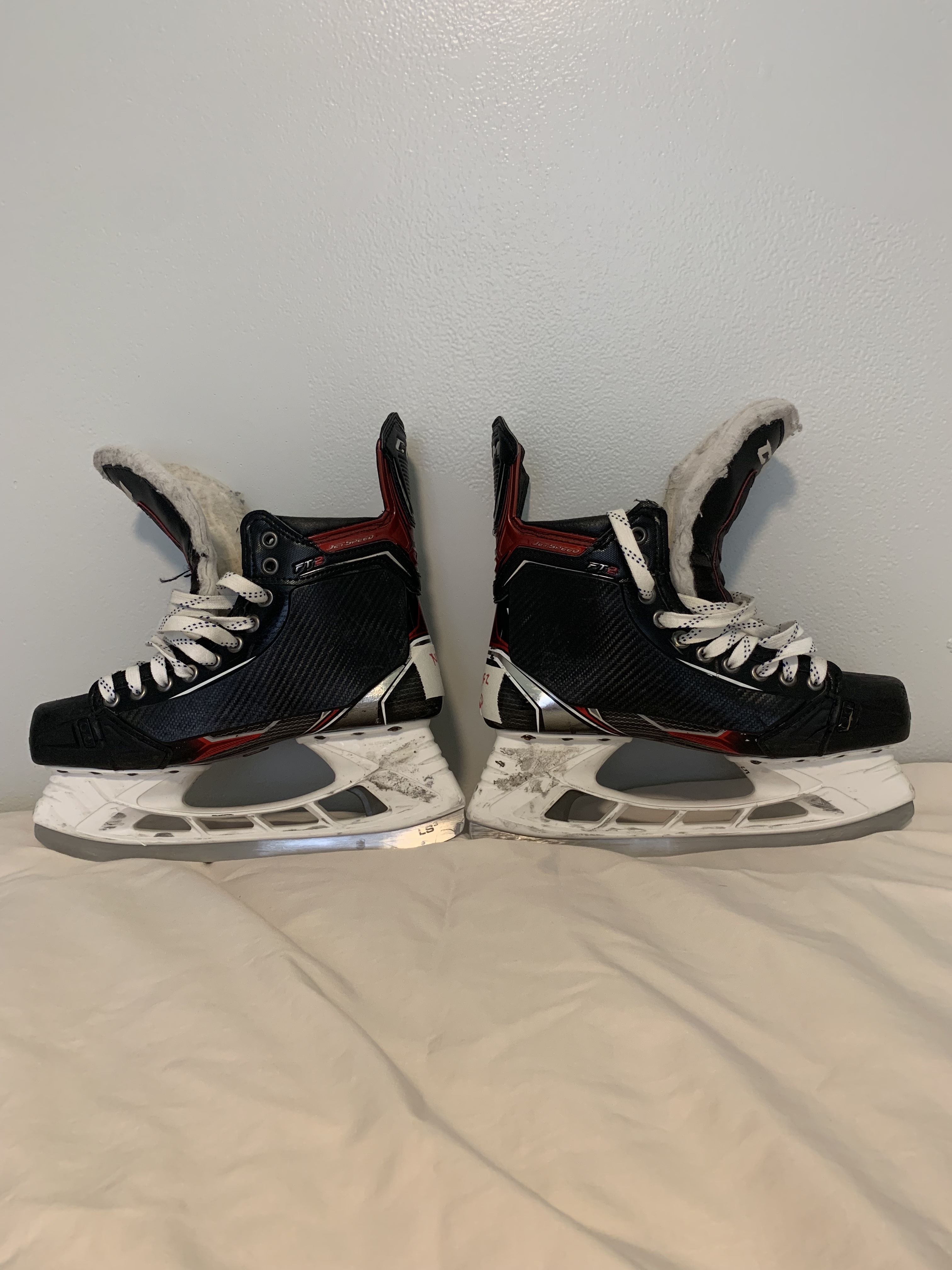 CCM JetSpeed FT2 Pro Stock Hockey Skates Size 8D | SidelineSwap