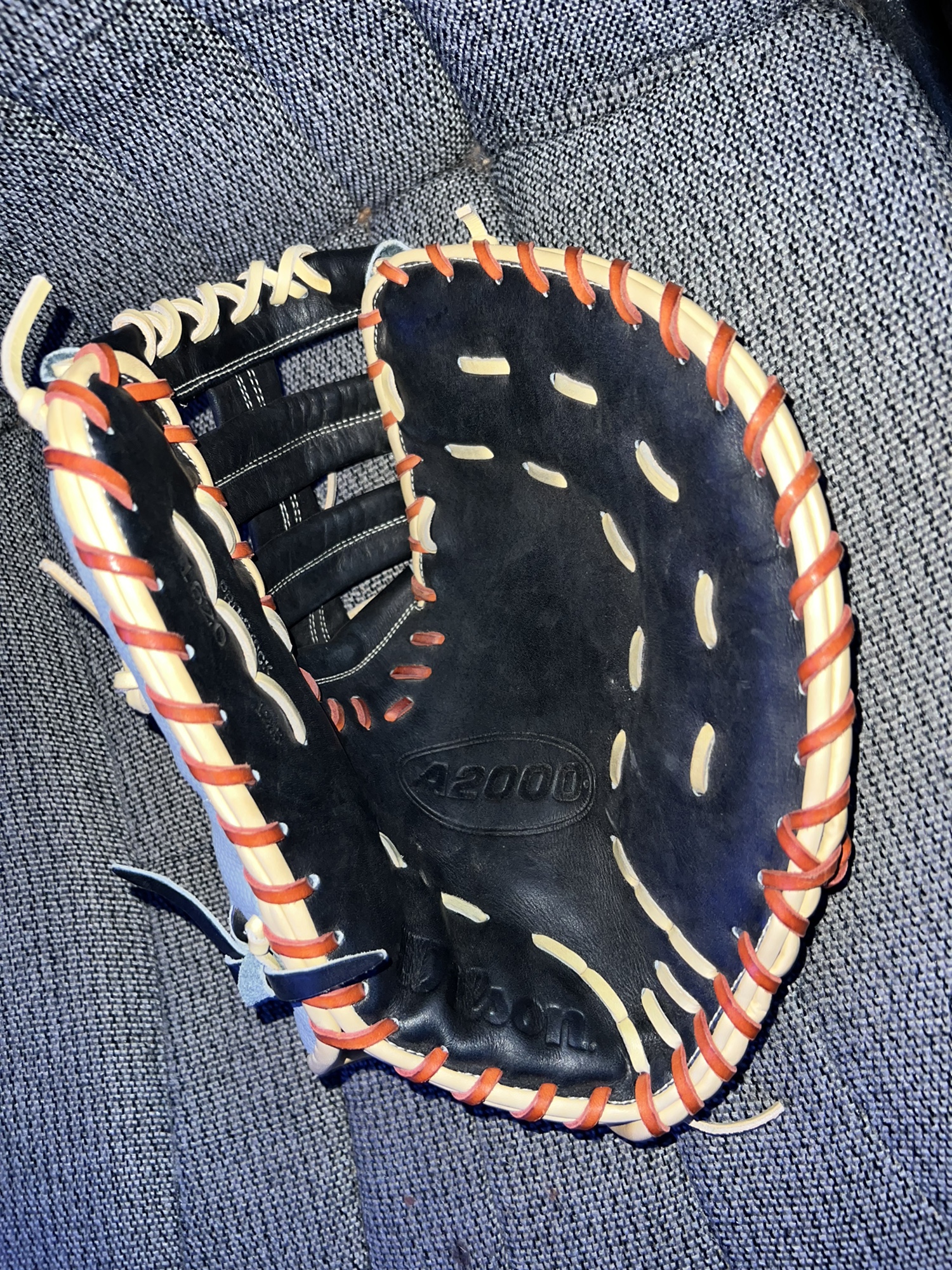 First Base 12.5" A2000 Baseball Glove | SidelineSwap