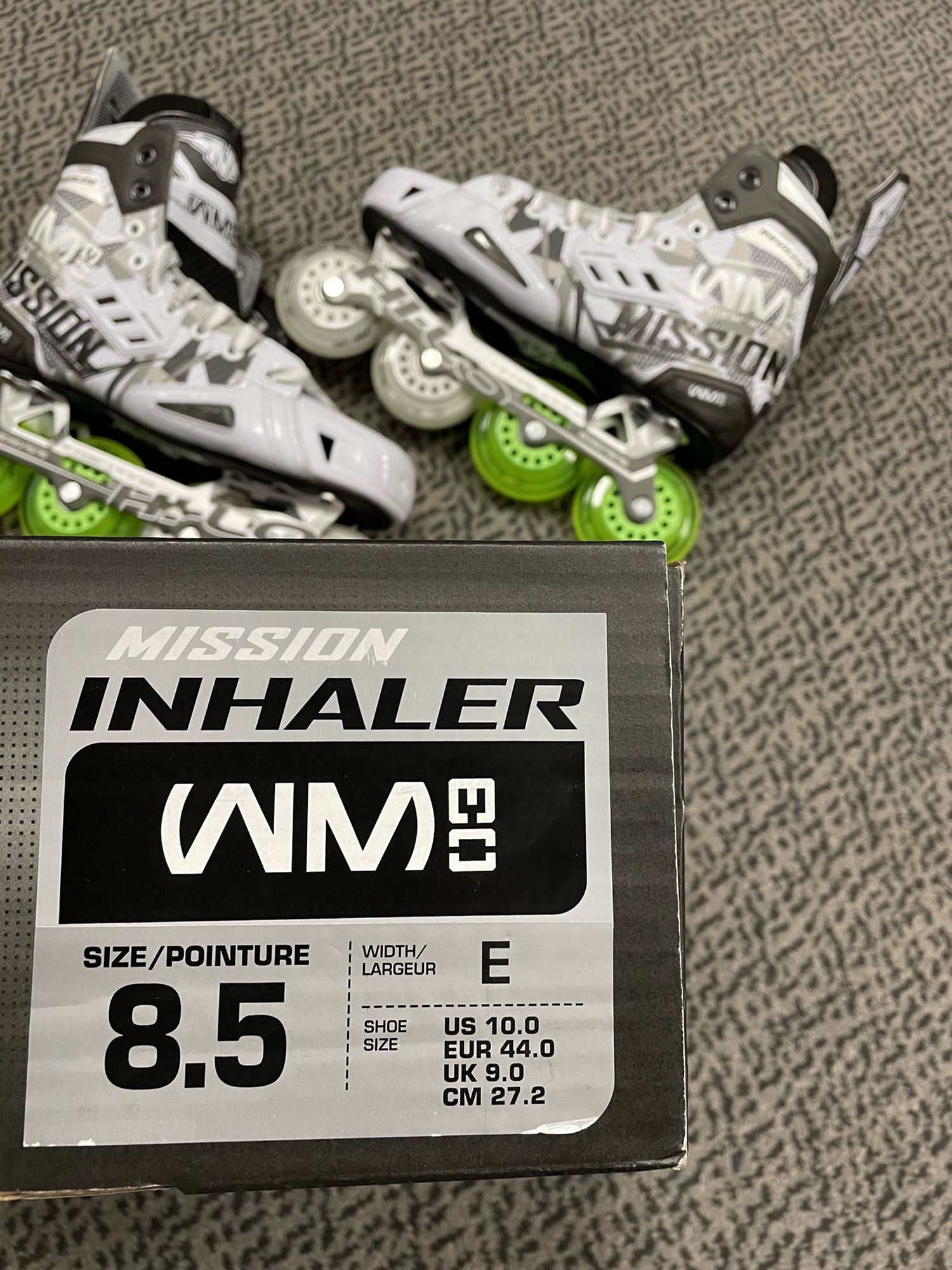 Mission Inhaler WM03 size 8.5 E width skate | SidelineSwap