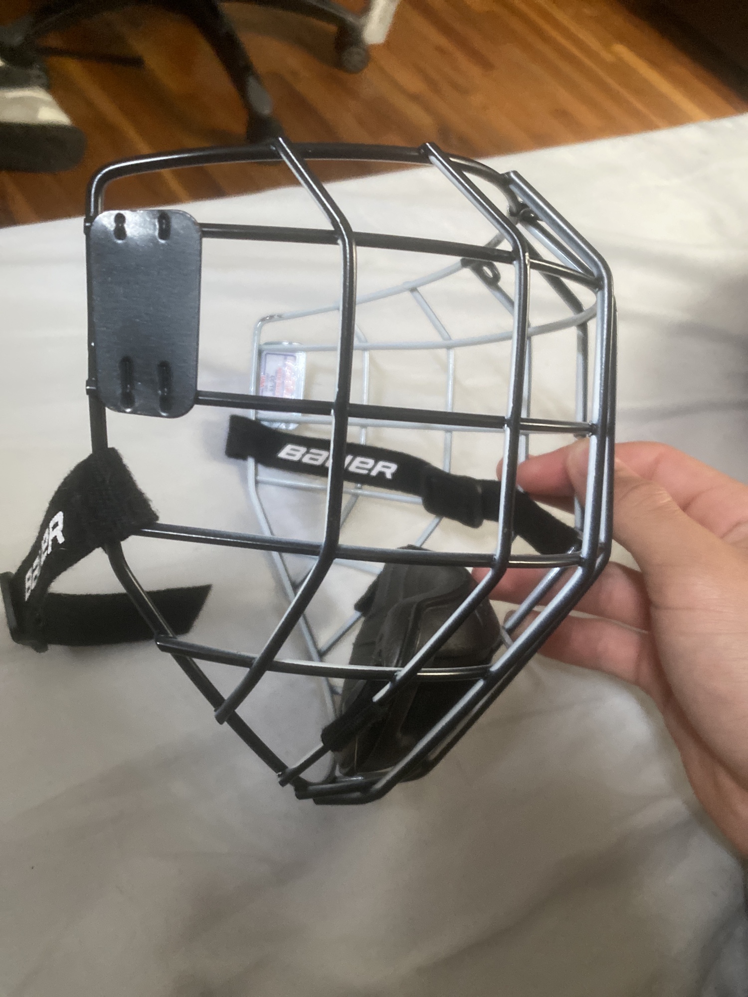 Bauer profile ii cage, slightly used | SidelineSwap