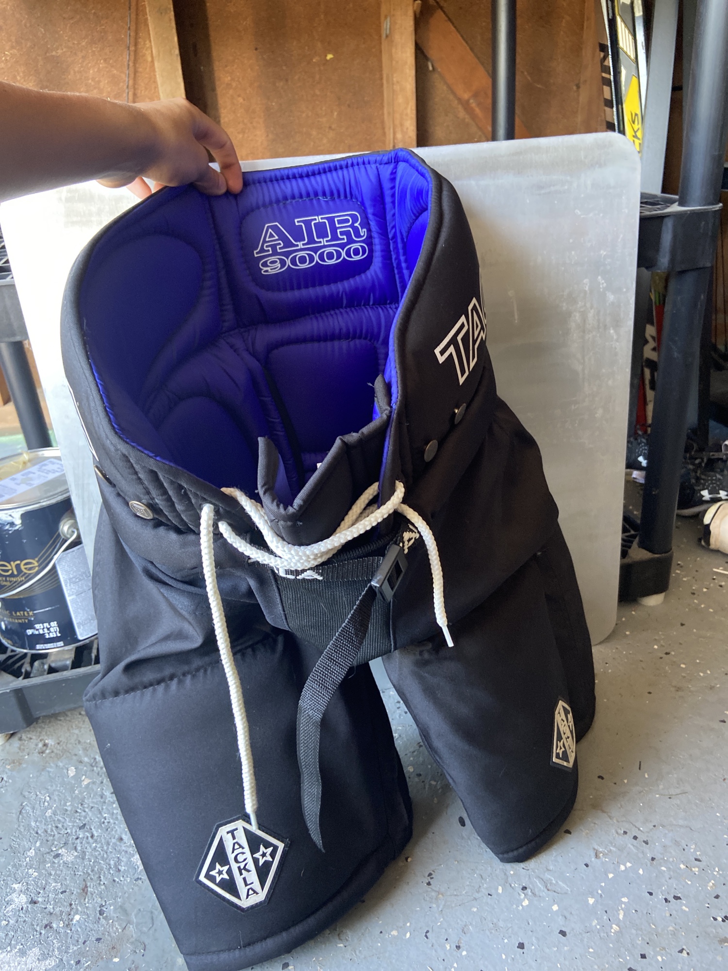 Junior Tackla Air 9000 Hockey Pants | SidelineSwap