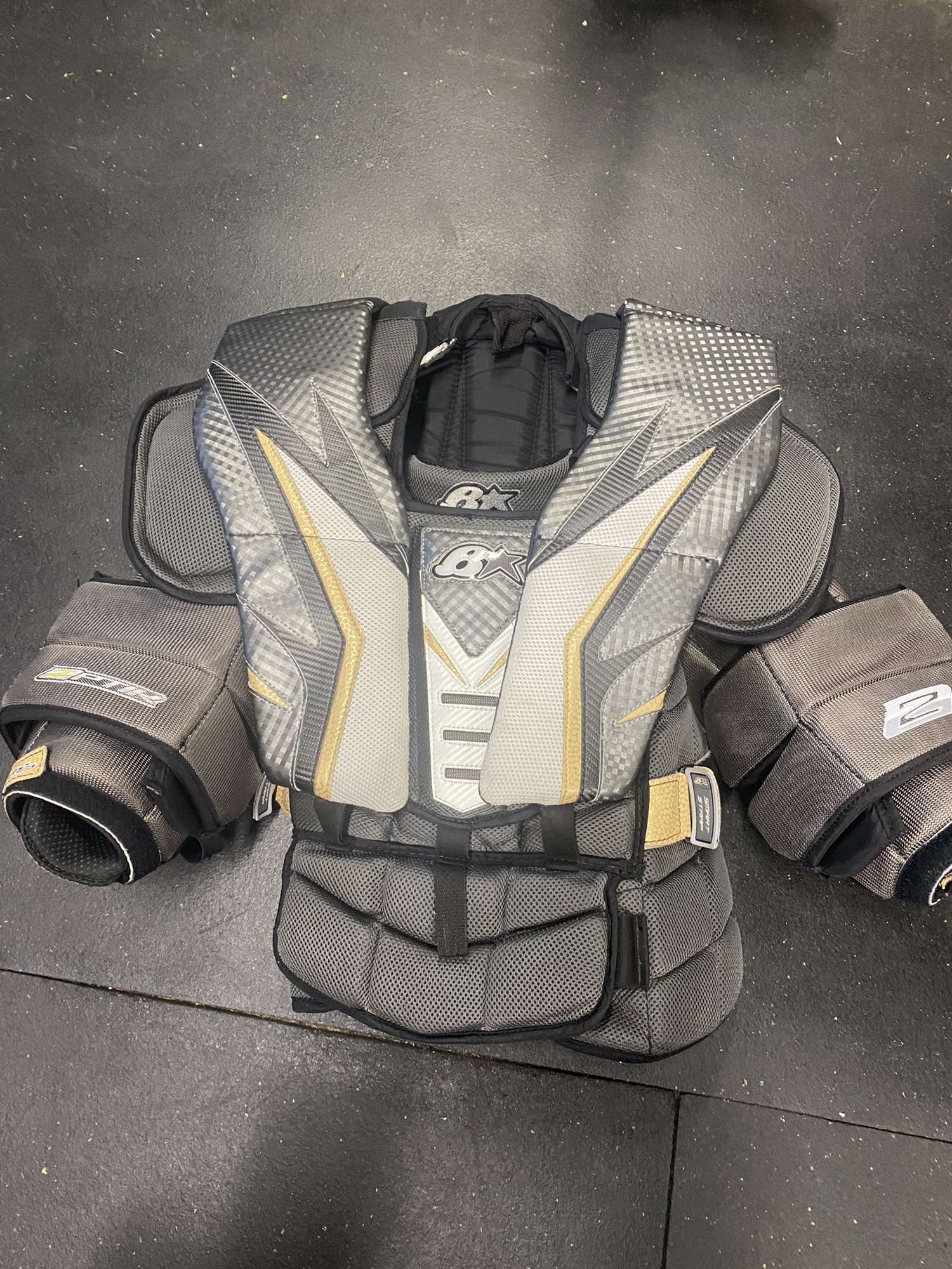 Brians Optik 2 Chest Protector | SidelineSwap