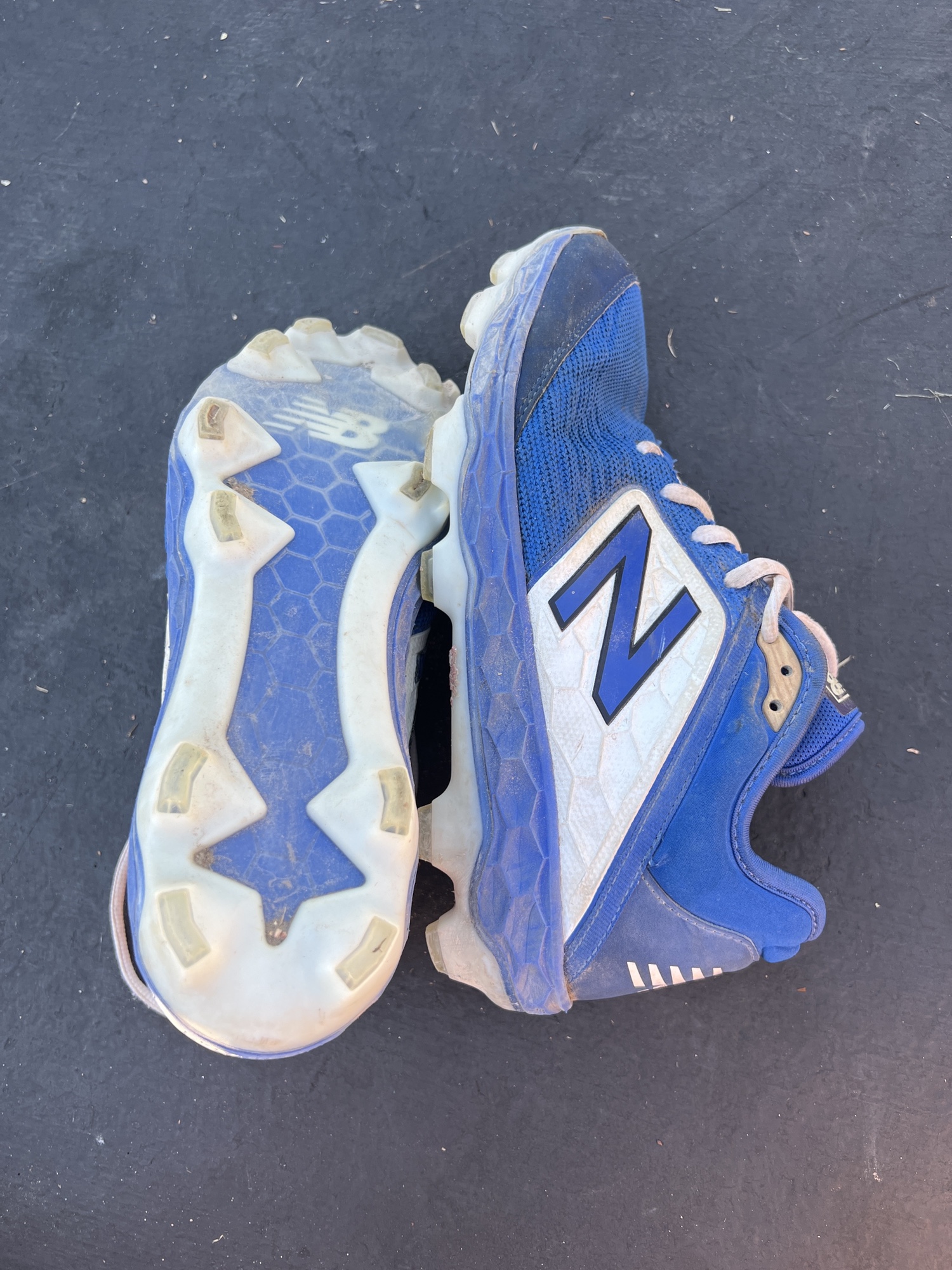 Blue Men's Molded Cleats Low Cut | SidelineSwap