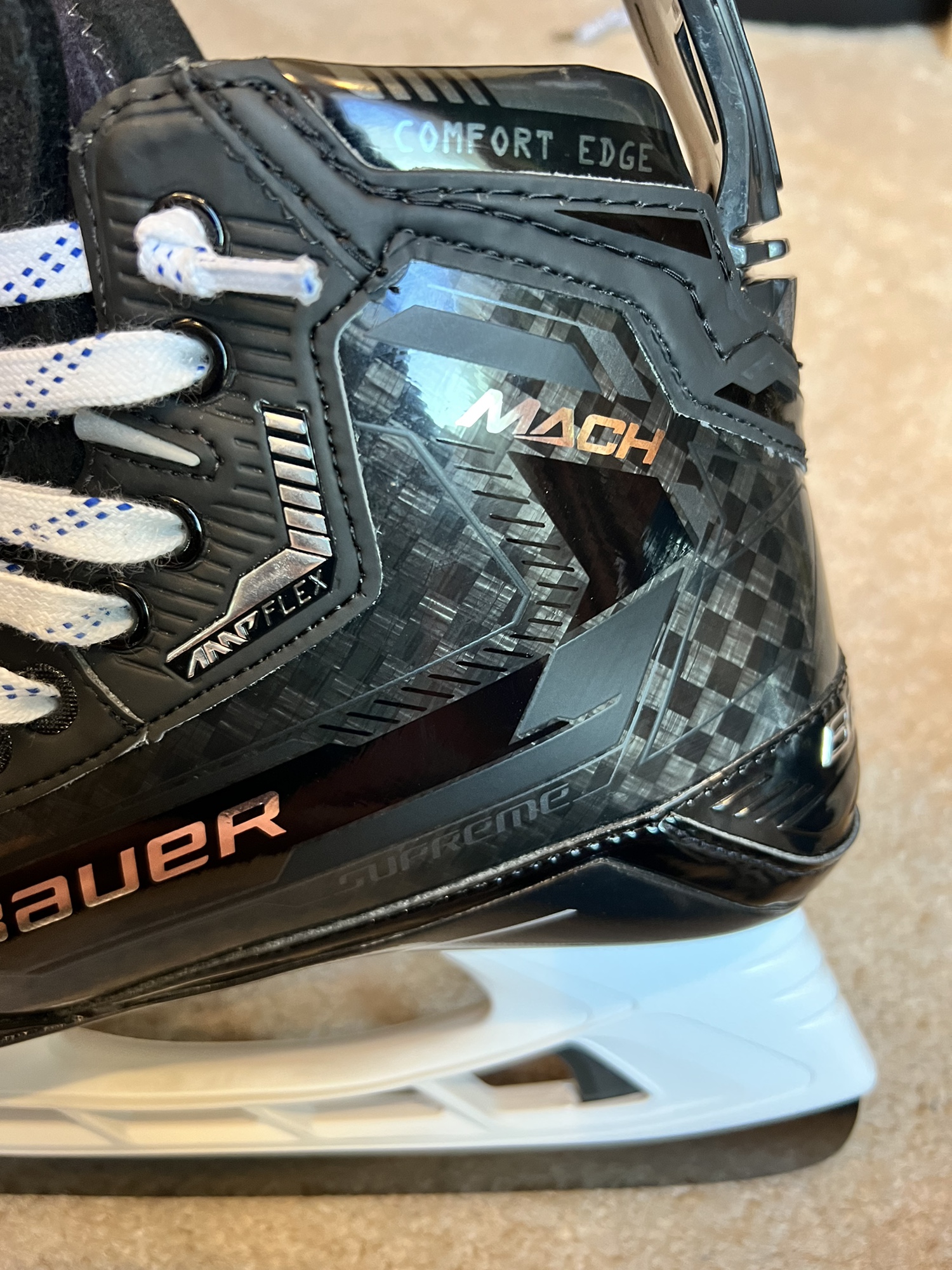 New Bauer Size 9 Supreme Mach Hockey Skates With Steel | SidelineSwap
