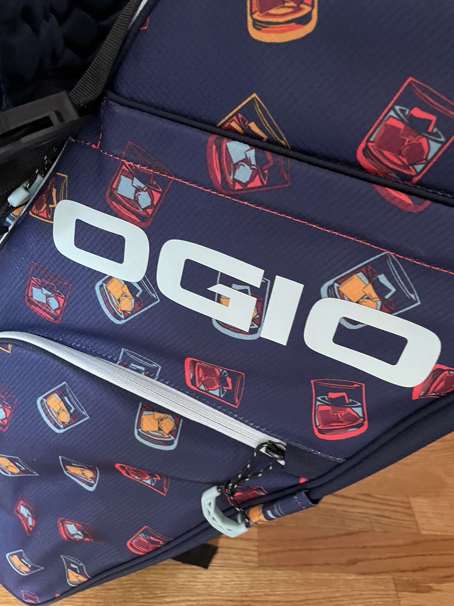 Unisex Ogio Bag Whiskey Print Woode 8 Hybrid Golf Bag | SidelineSwap