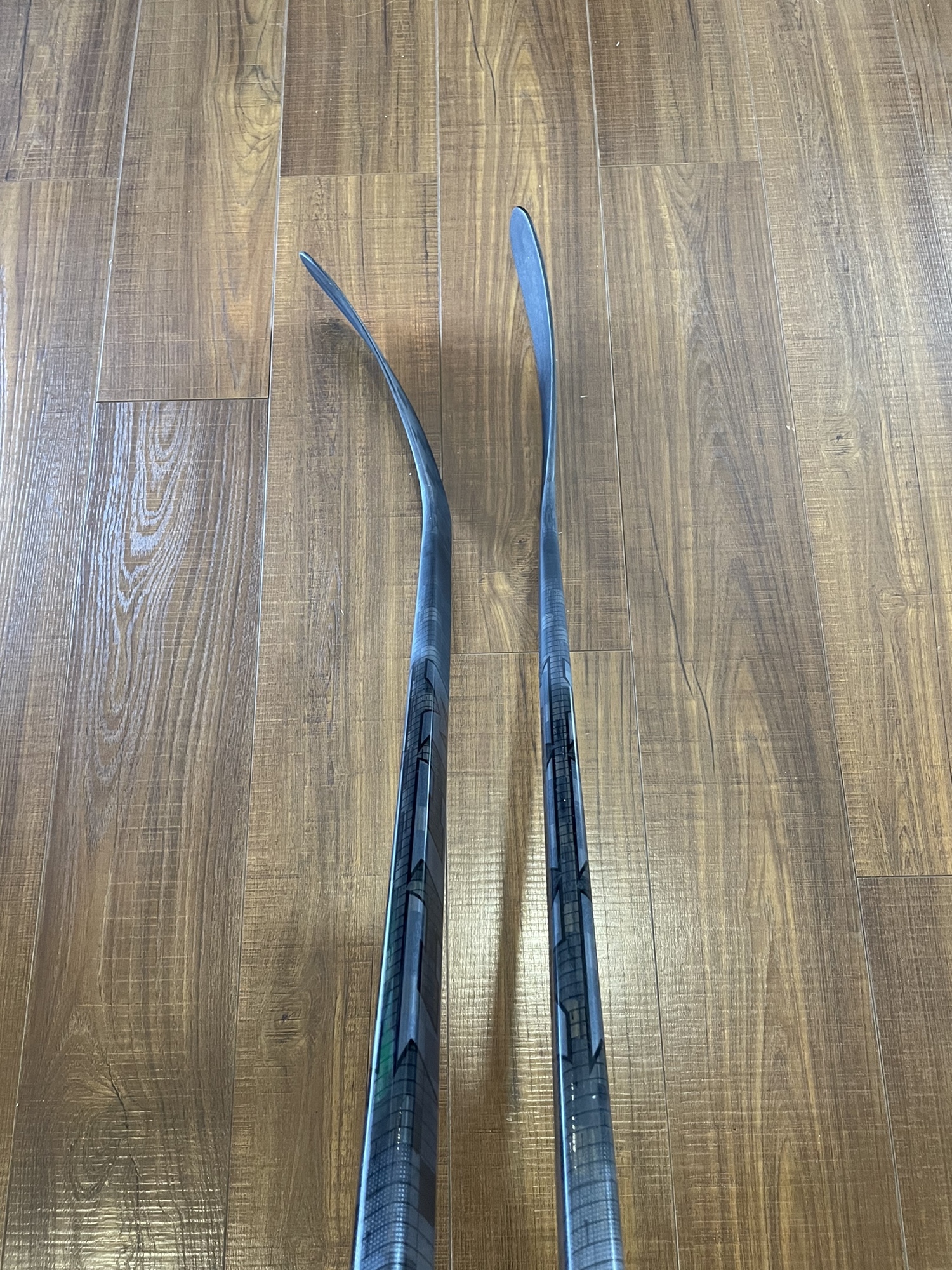 CCM Trigger 7 Pro (Dress Trigger 6 Pro) RH 75 Flex P90 | SidelineSwap