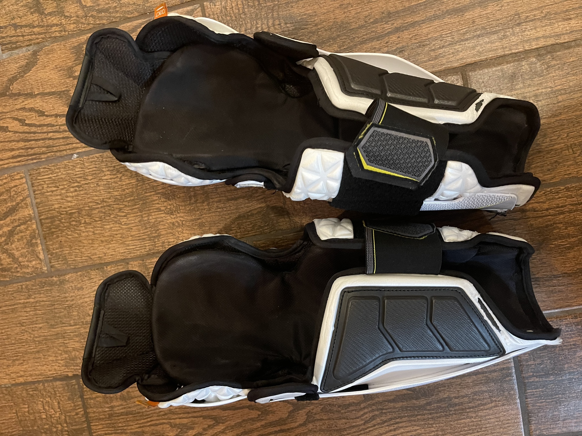 15” CCM Pro Stock Ultra Pro Shin Pads | SidelineSwap