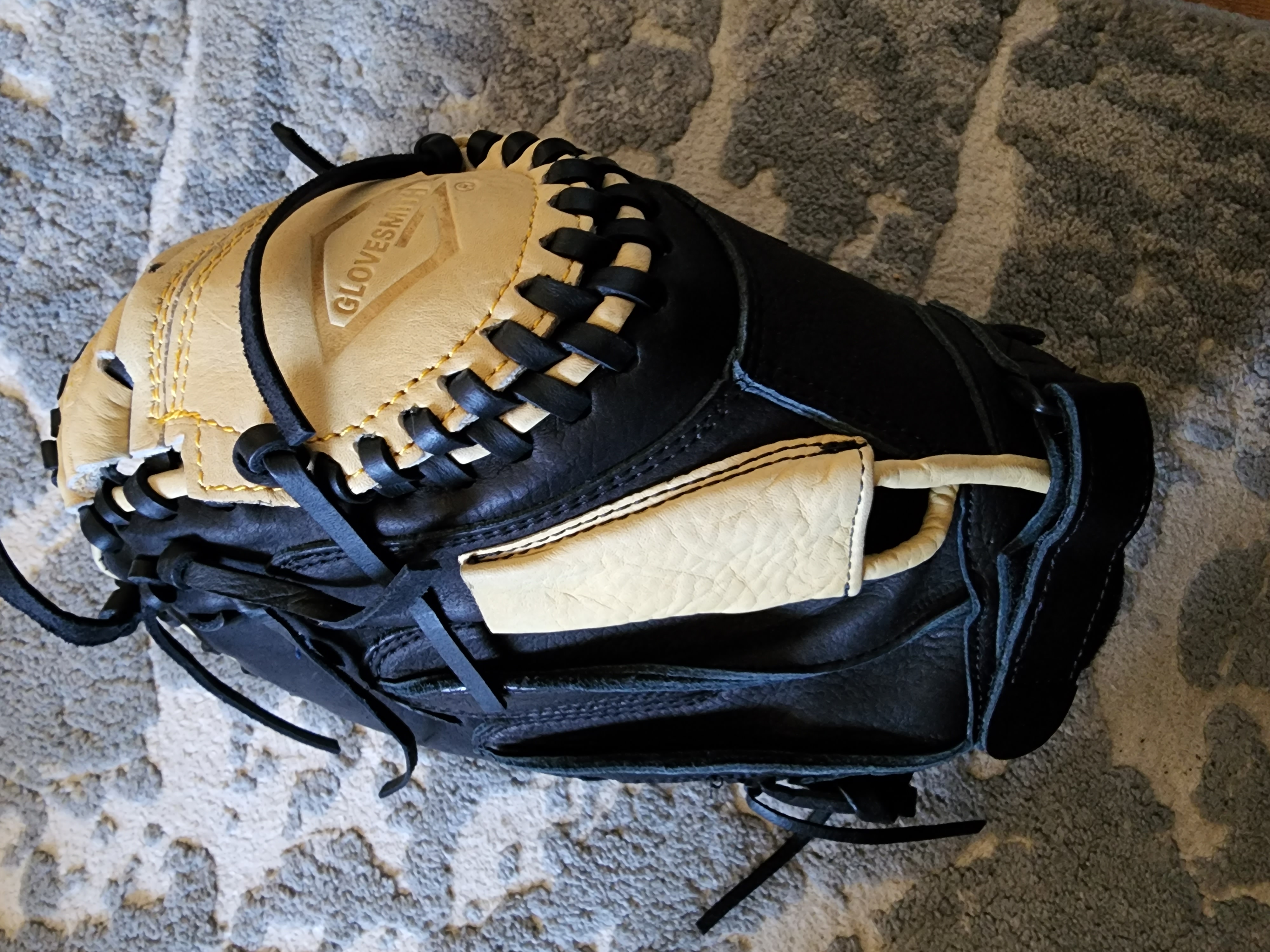 New Right Hand Throw Catcher's Glove | SidelineSwap