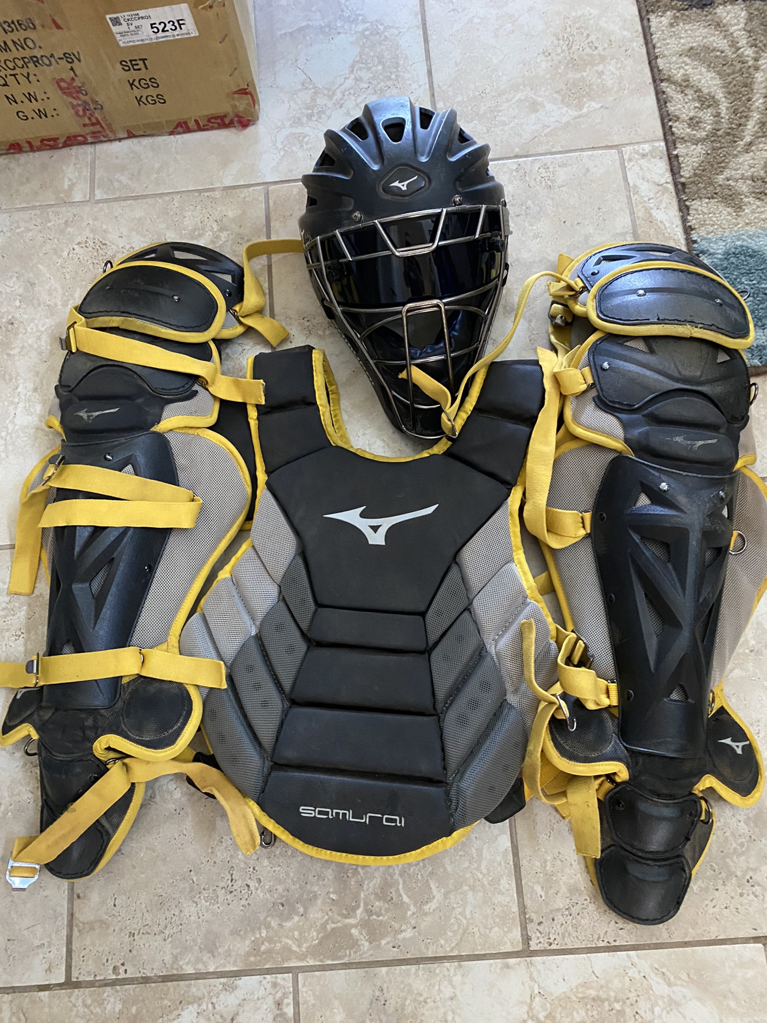 Mizuno Samurai Catcher's Set | SidelineSwap