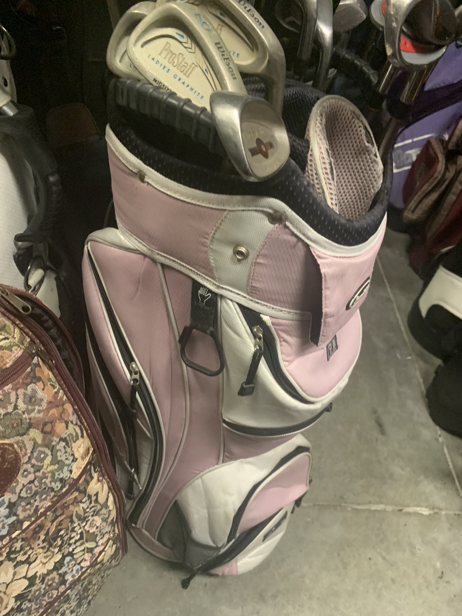 Ladies pink Golf Bag Tour Edge | SidelineSwap