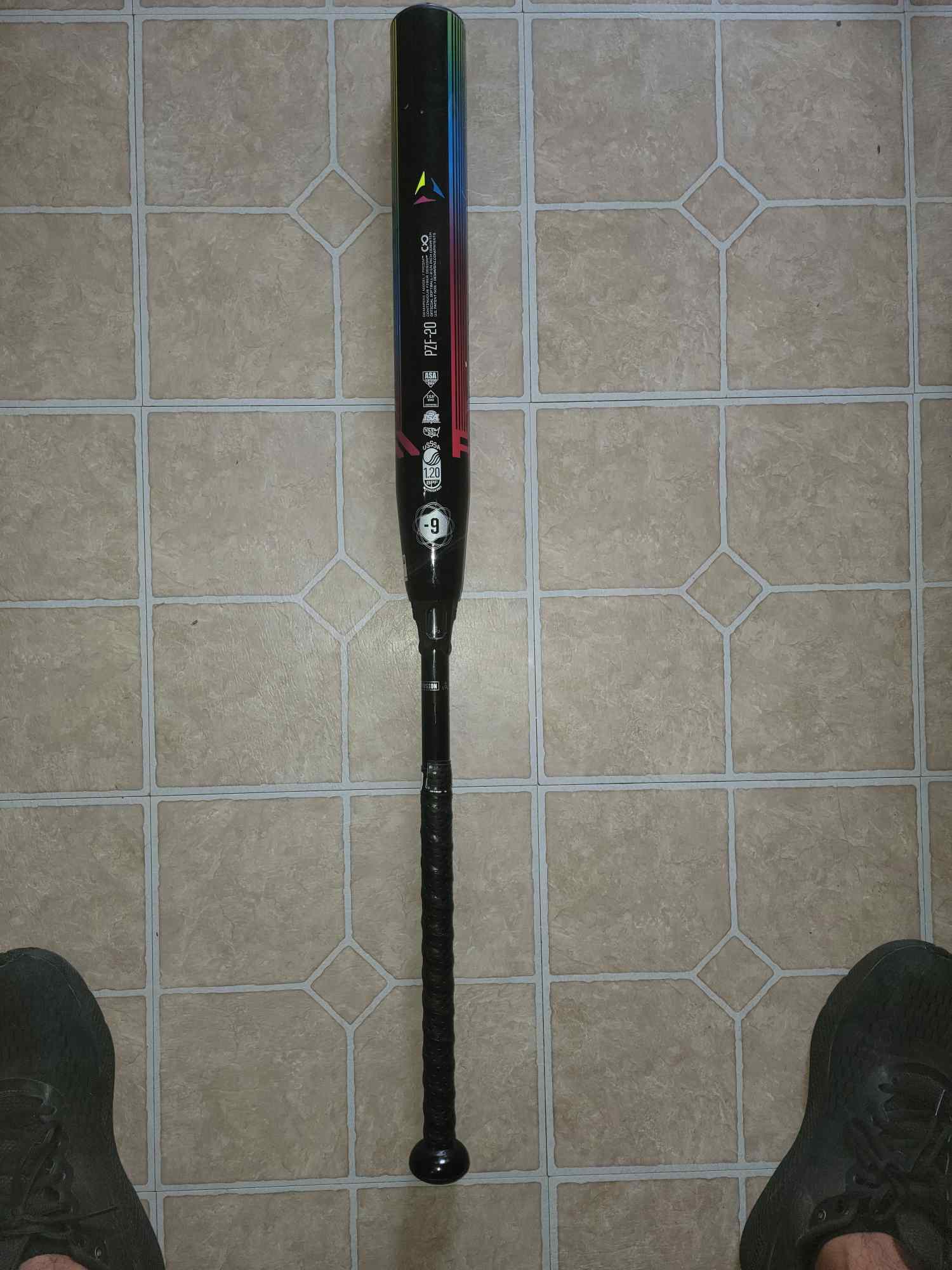 Used 2020 DeMarini Composite prism Bat (-9) 25 oz 34" | SidelineSwap