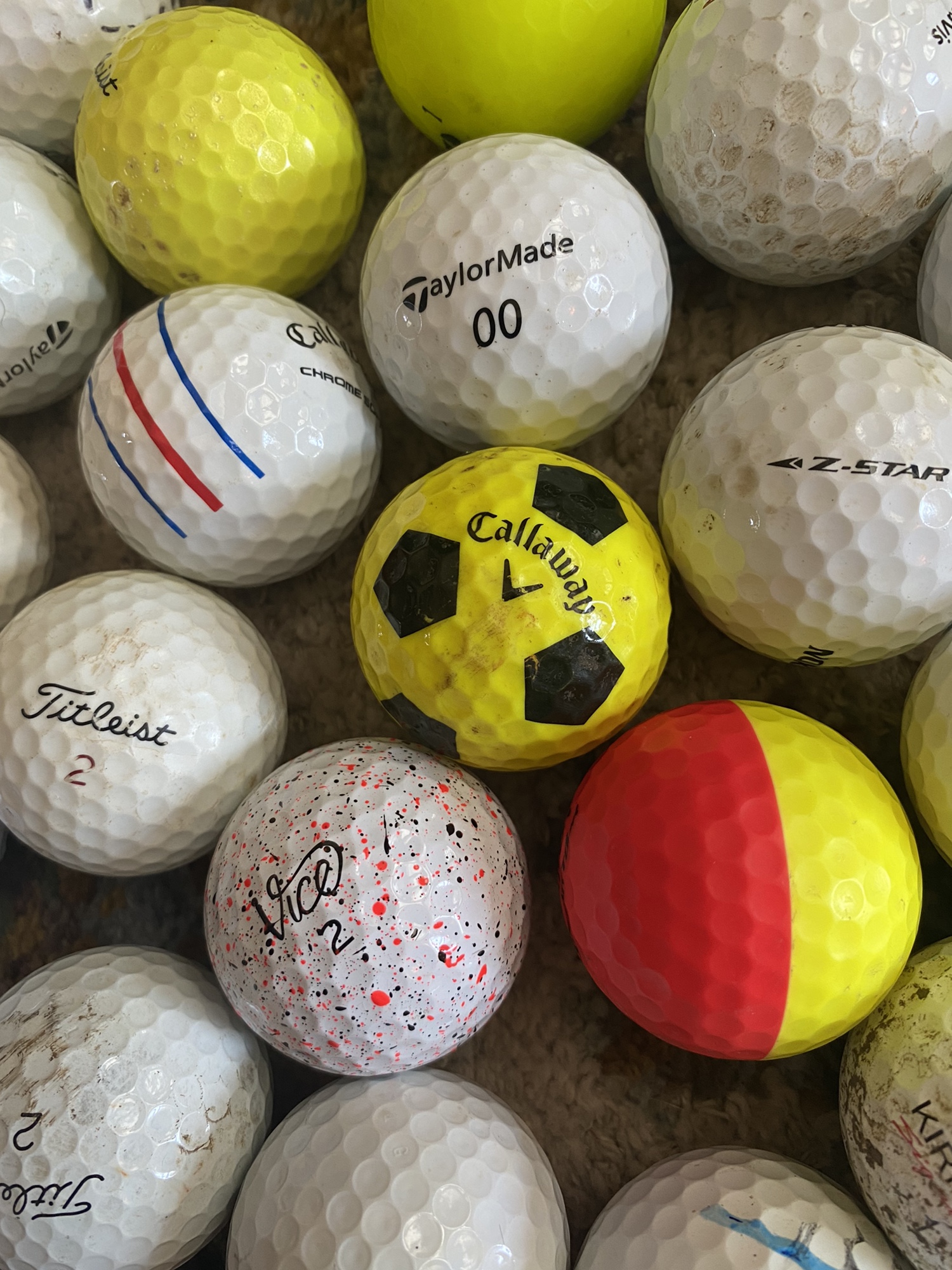 Assorted Golf balls 200+ | SidelineSwap