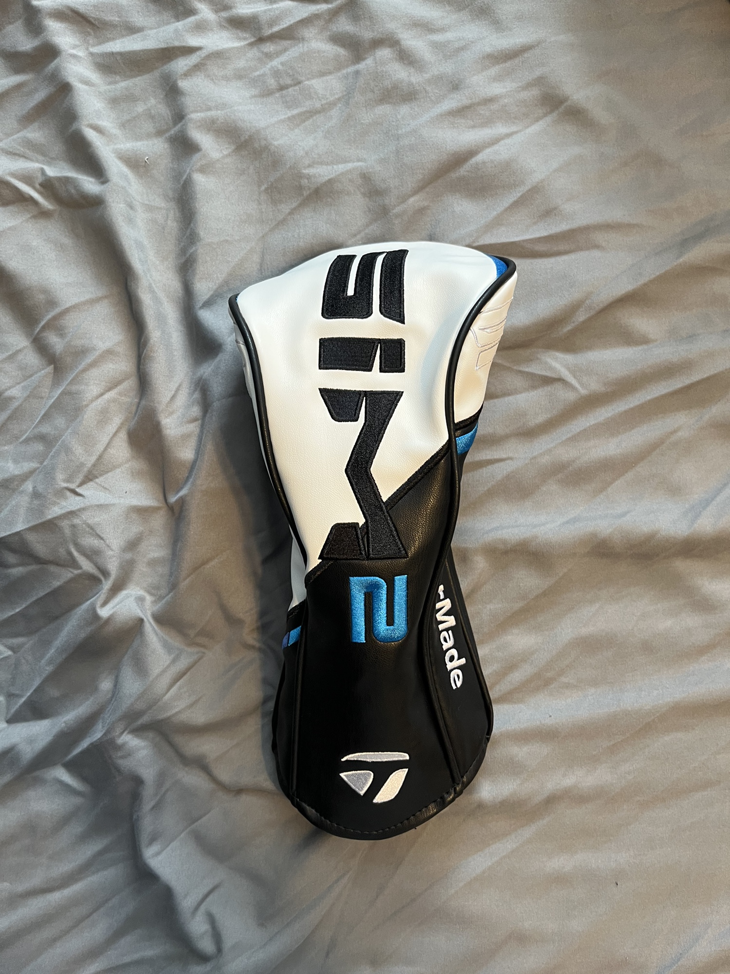 Taylormade sim 2 head cover | SidelineSwap