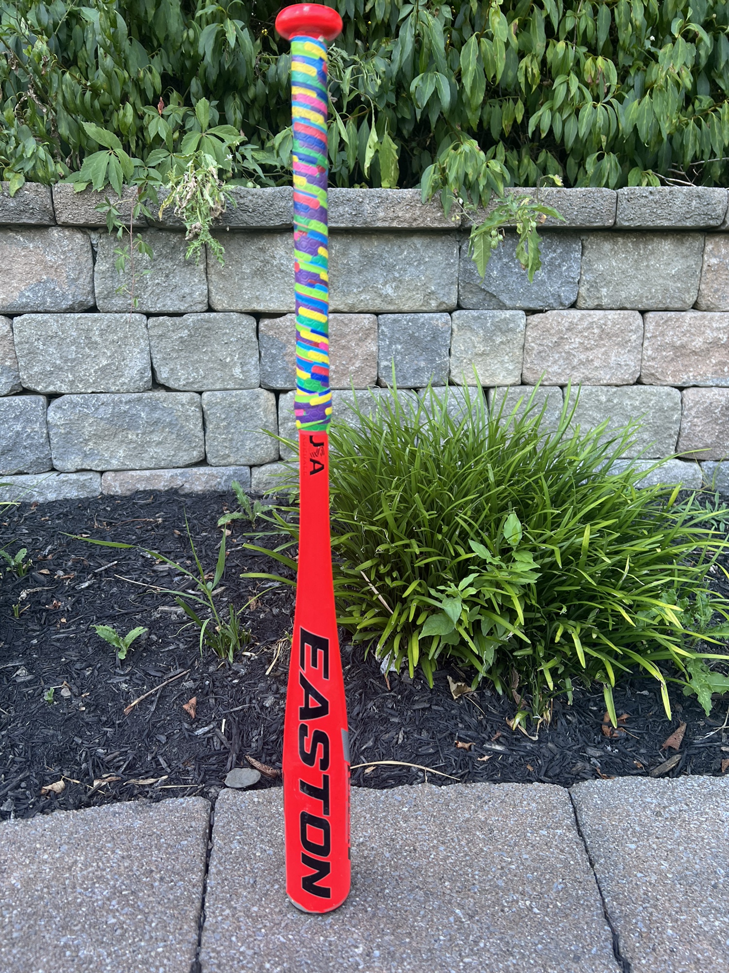 Easton (-12) 15 oz 27" Typhoon Bat | SidelineSwap