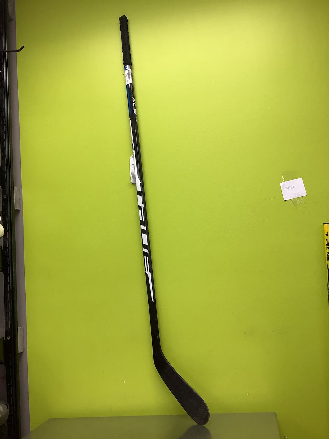 Used True Xc9 40 Flex Pattern Tc4 Junior One Piece Sticks | SidelineSwap