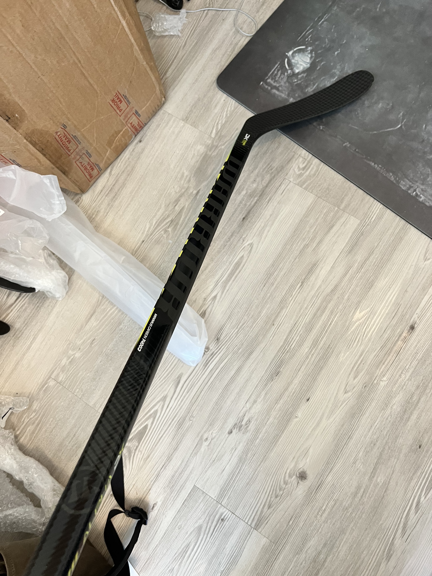 Senior Right Handed W71 Alpha DX Hockey Stick | SidelineSwap