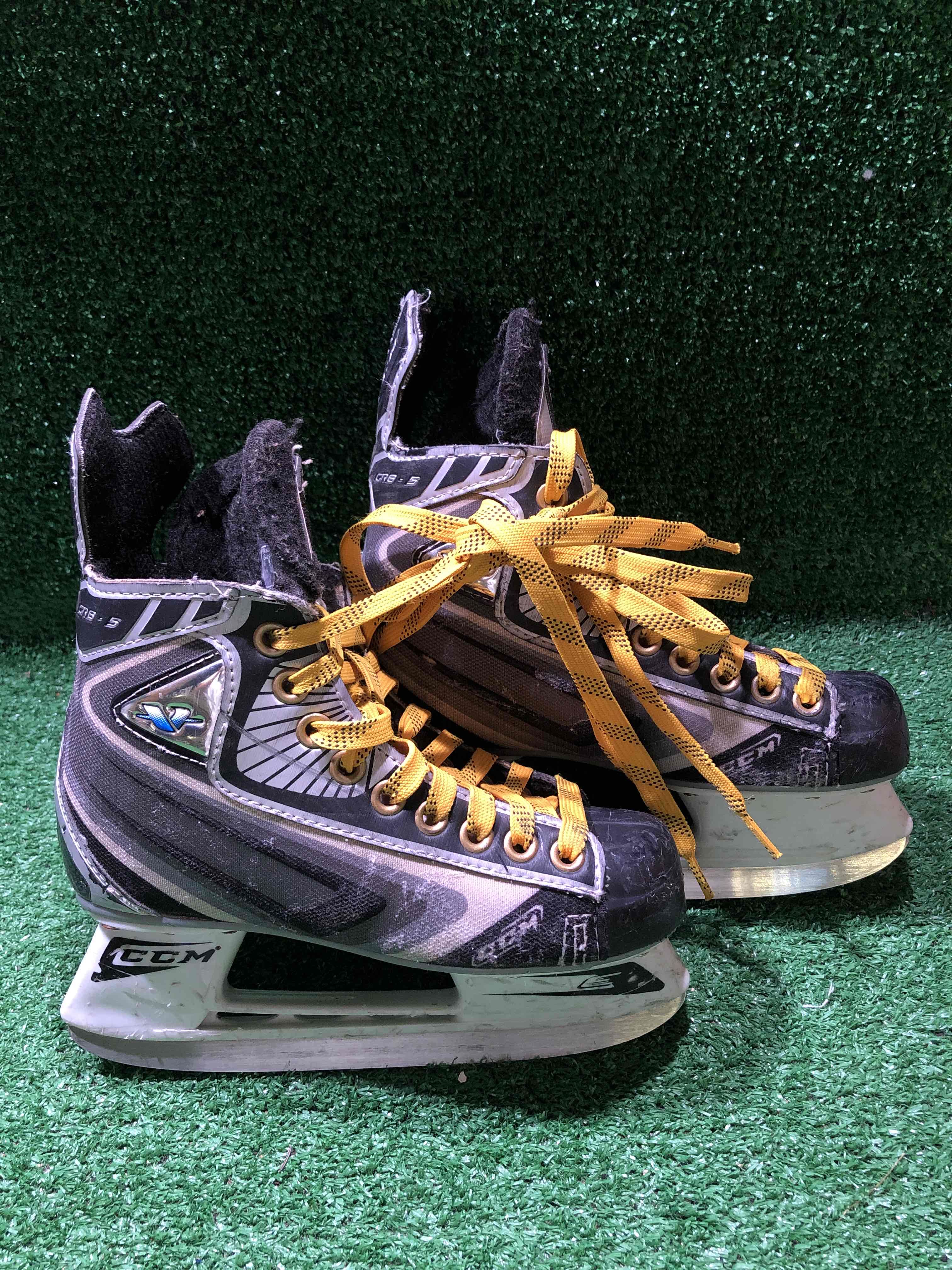 Ccm GR8.5 Hockey Skates 1.5D Skate Size | SidelineSwap