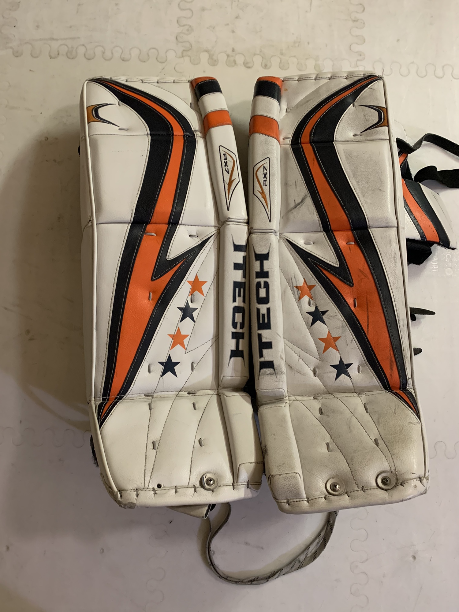 30" Itech GP RX7 Junior Goalie Leg Pads | SidelineSwap