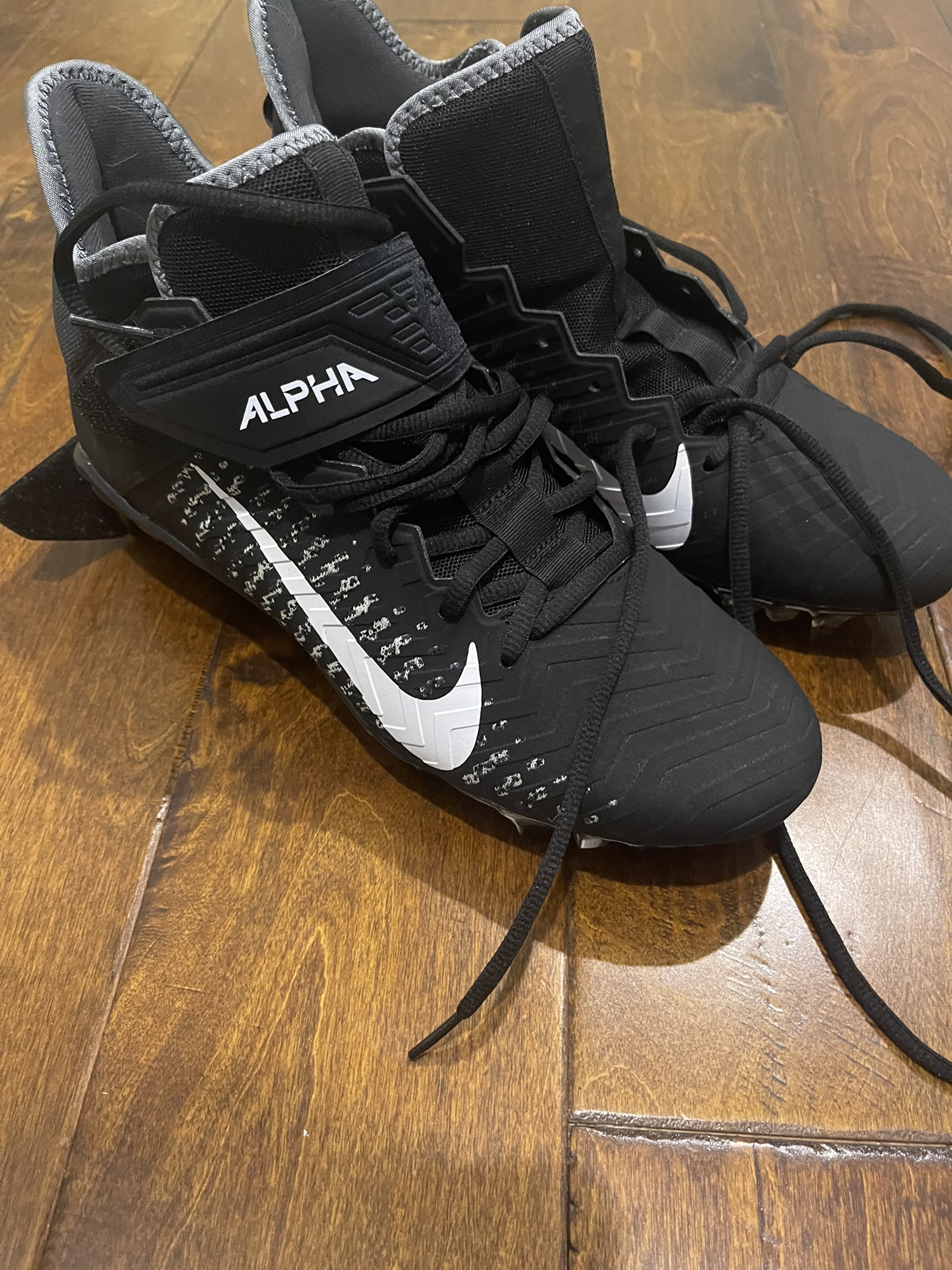 Nike Alpha Menace pro 2 mid | SidelineSwap