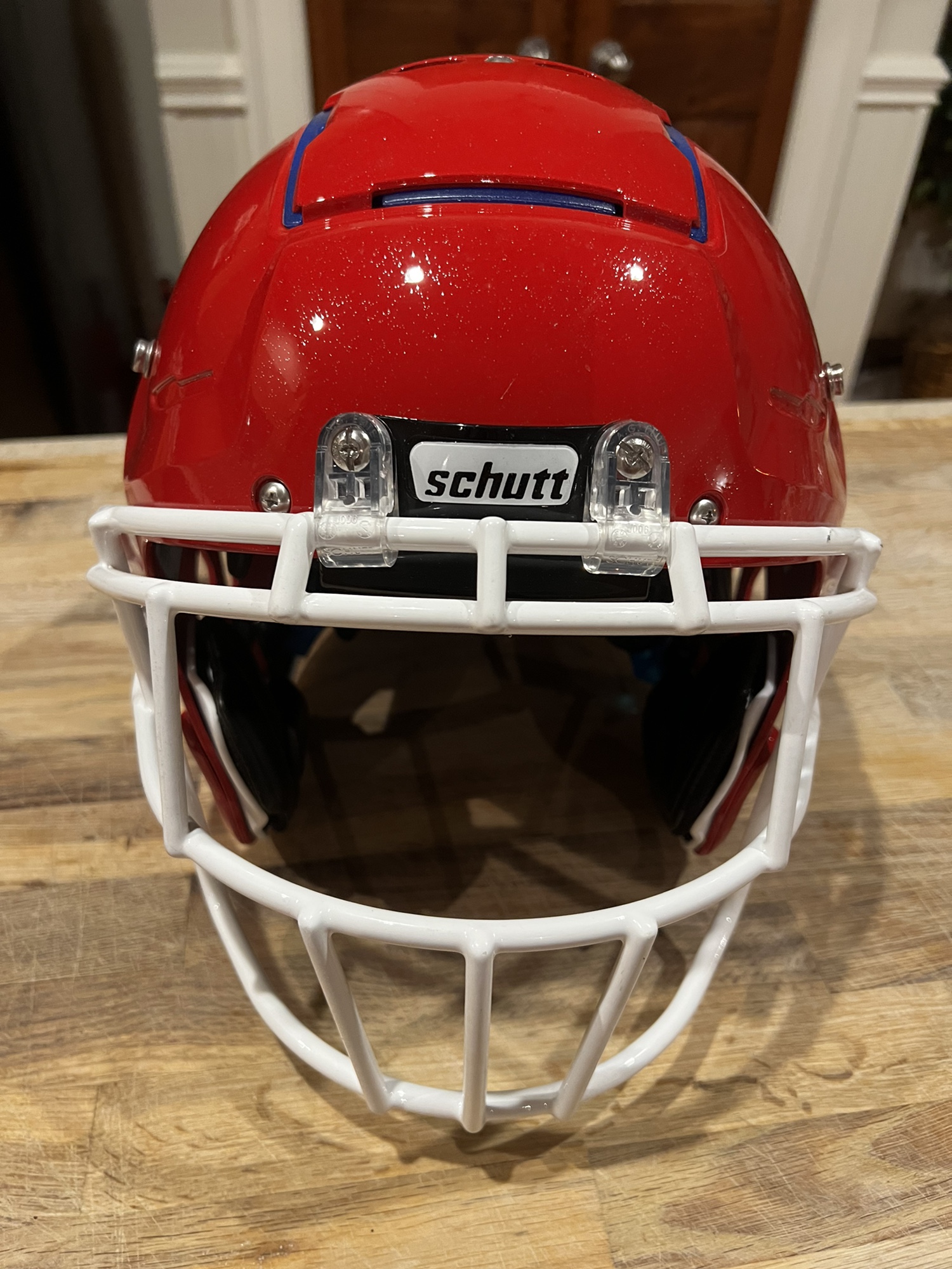 Brand new F7 helmet Adult L | SidelineSwap