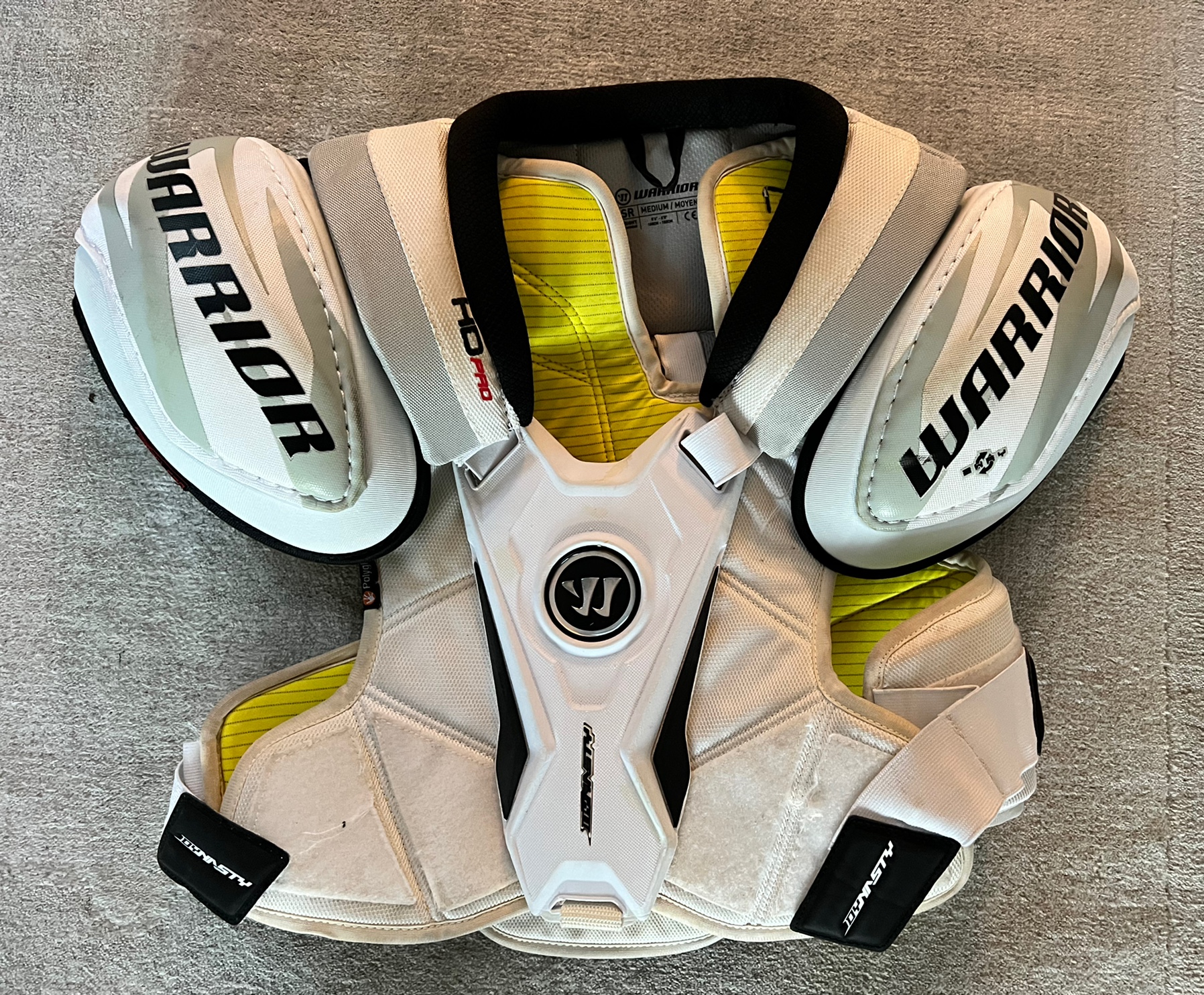 Senior Medium Warrior Dynasty HD Pro Shoulder Pads | SidelineSwap
