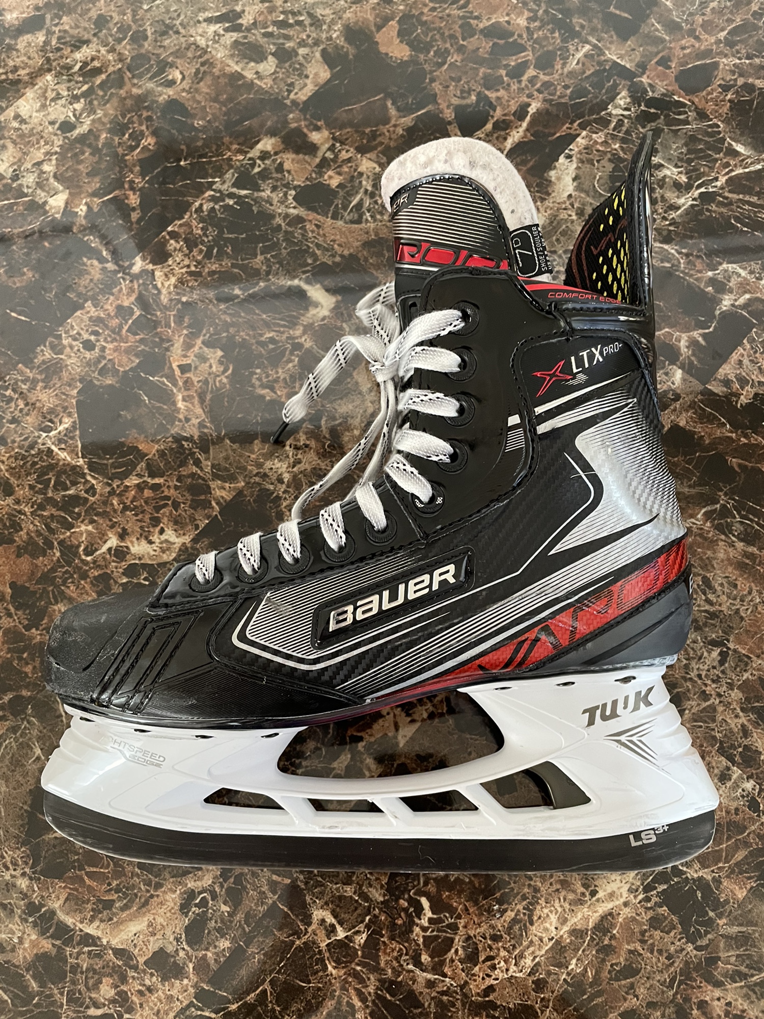 Used Bauer Regular Width Size 7D Vapor X LTX Pro Hockey Skates ...