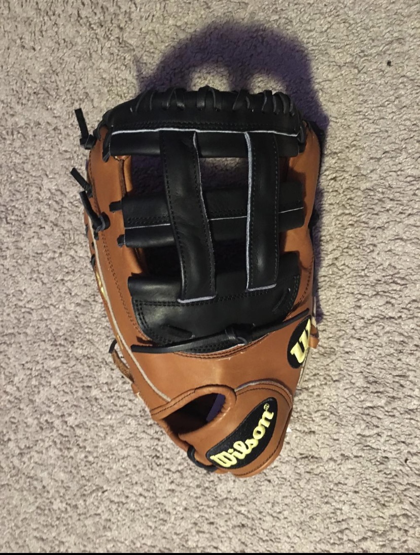 First Base 12.5" A2000 Baseball Glove | SidelineSwap