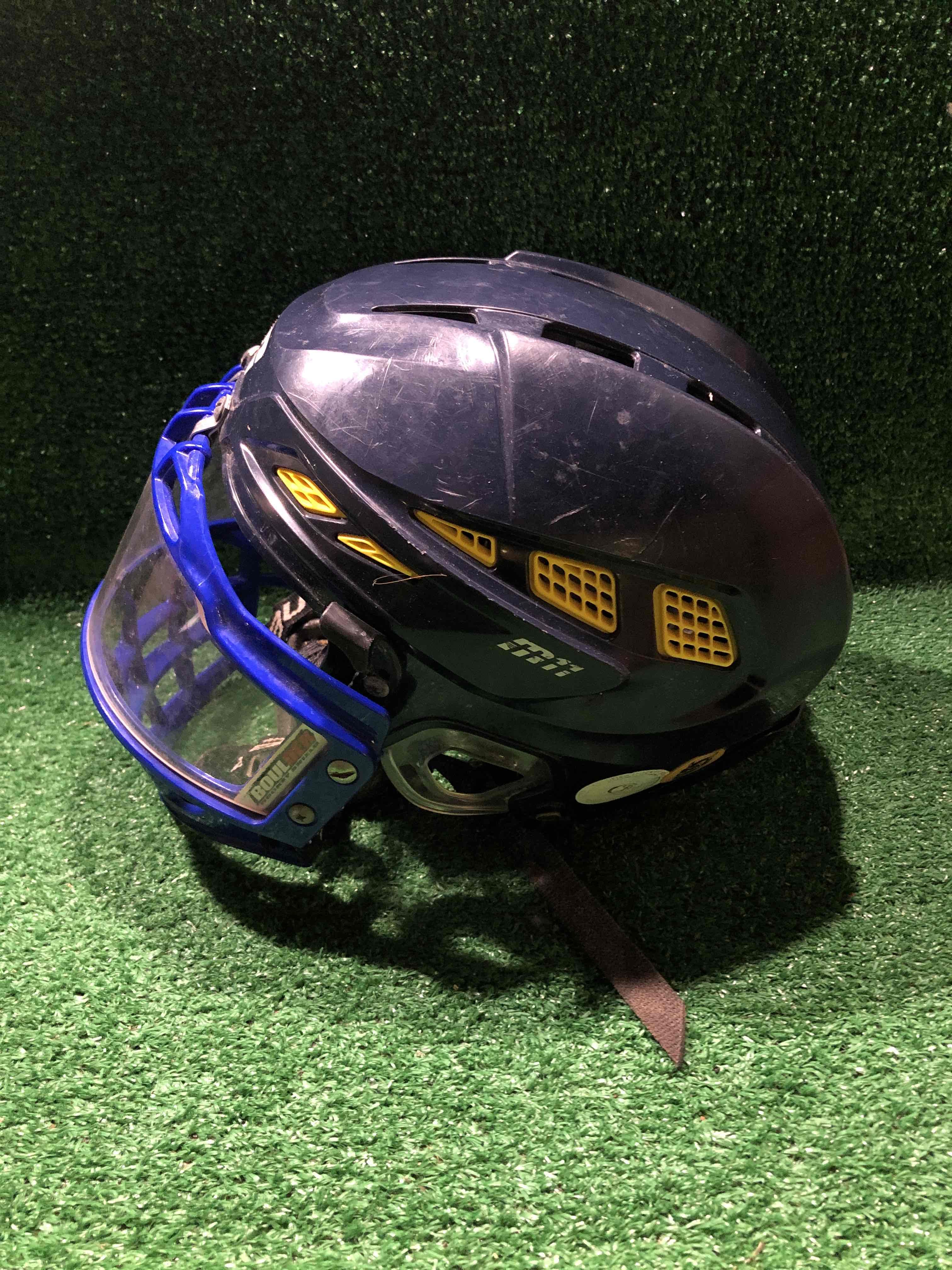 Cascade M11 Hockey Helmet Small | SidelineSwap