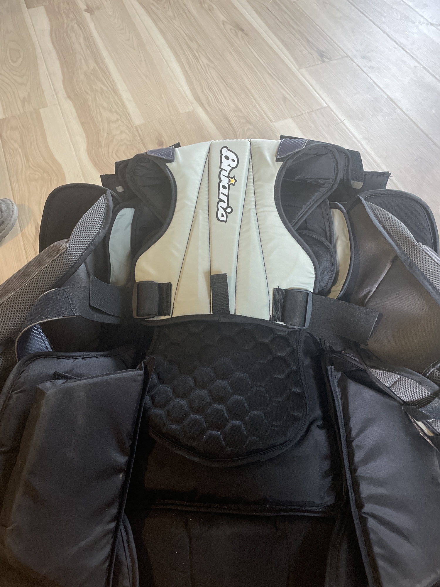 Goalie Chest Protector Size Chart Chest Protector Ccm Chart