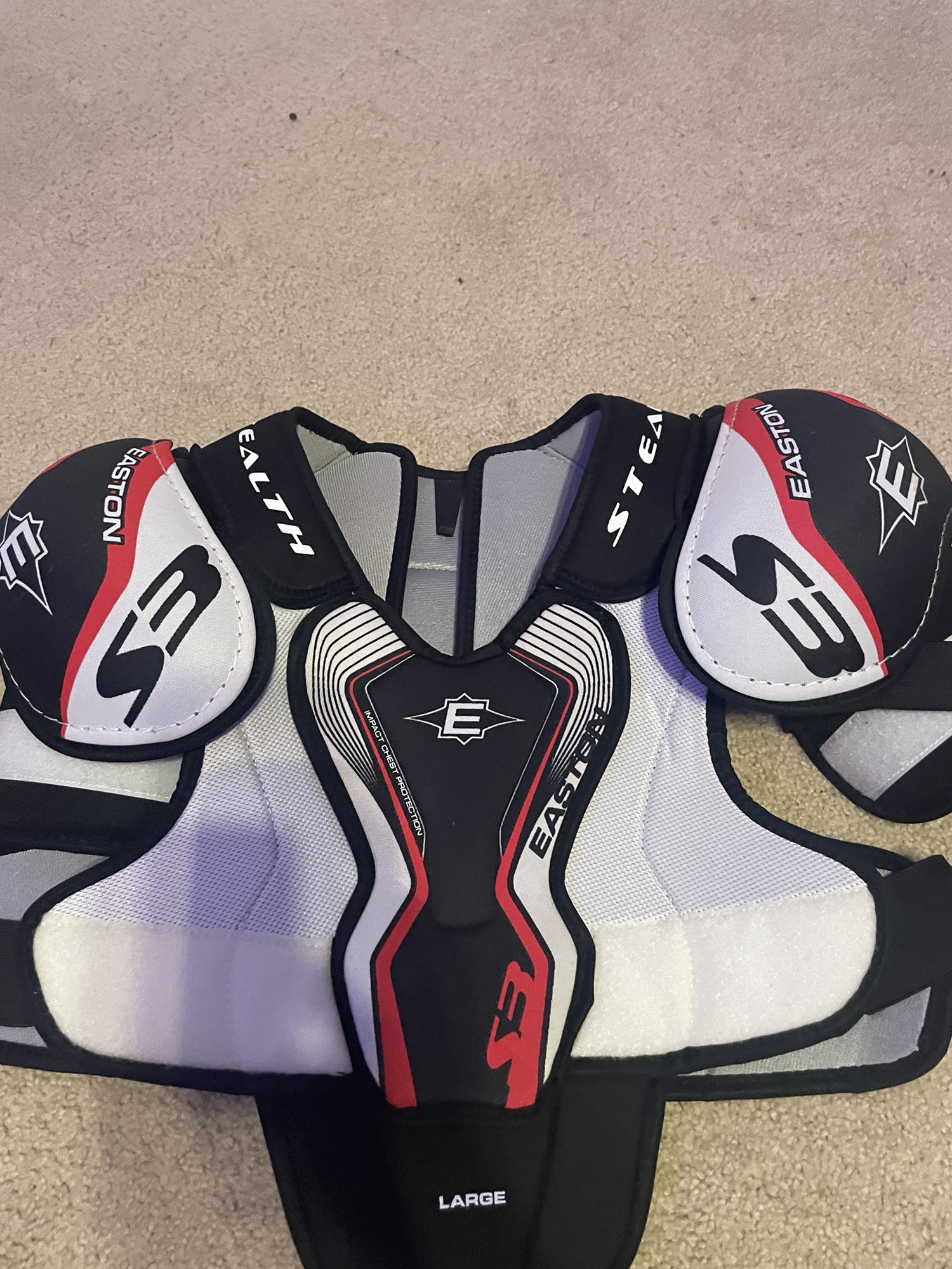 Senior Large Easton Stealth S3 Shoulder Pads + Easton synergy knee pads ...