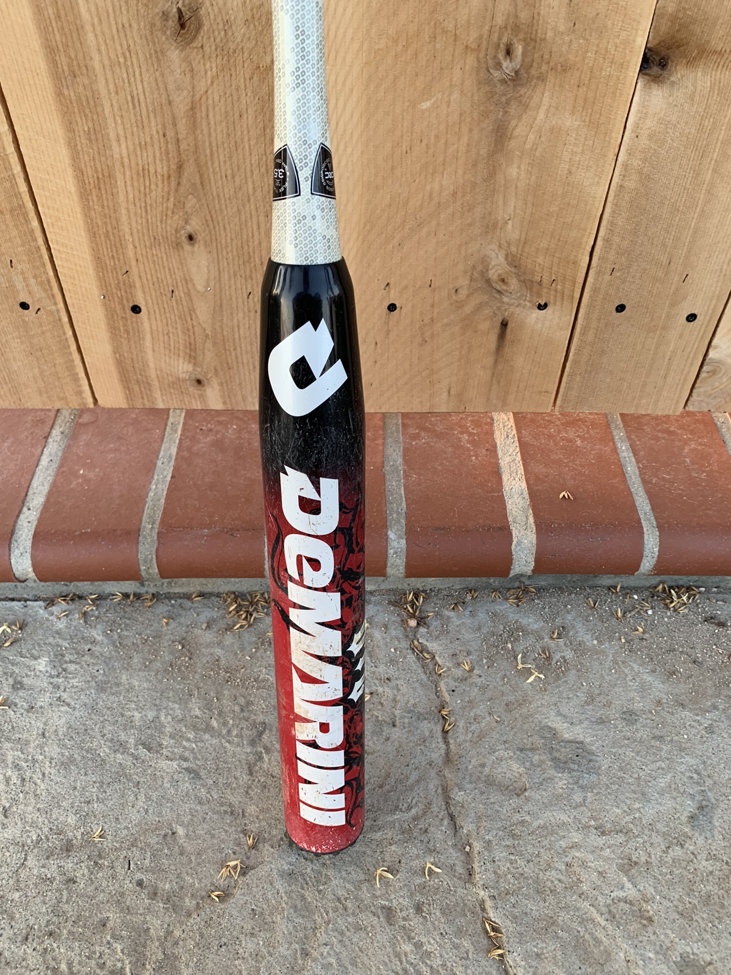 Composite (-6) 28 oz 34" Juggernaut Bat | SidelineSwap