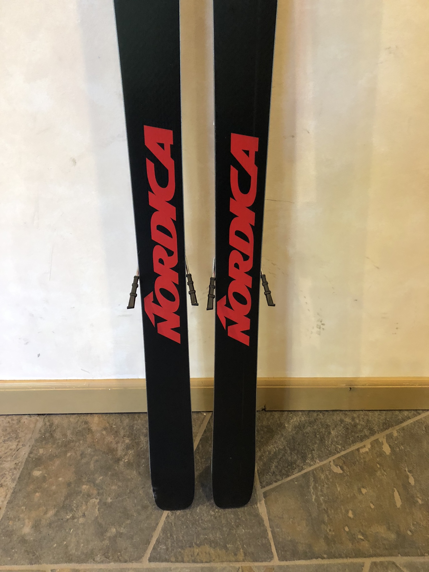 Nordica Enforcer 88 Skis With Bindings 186cm 1101480 | SidelineSwap