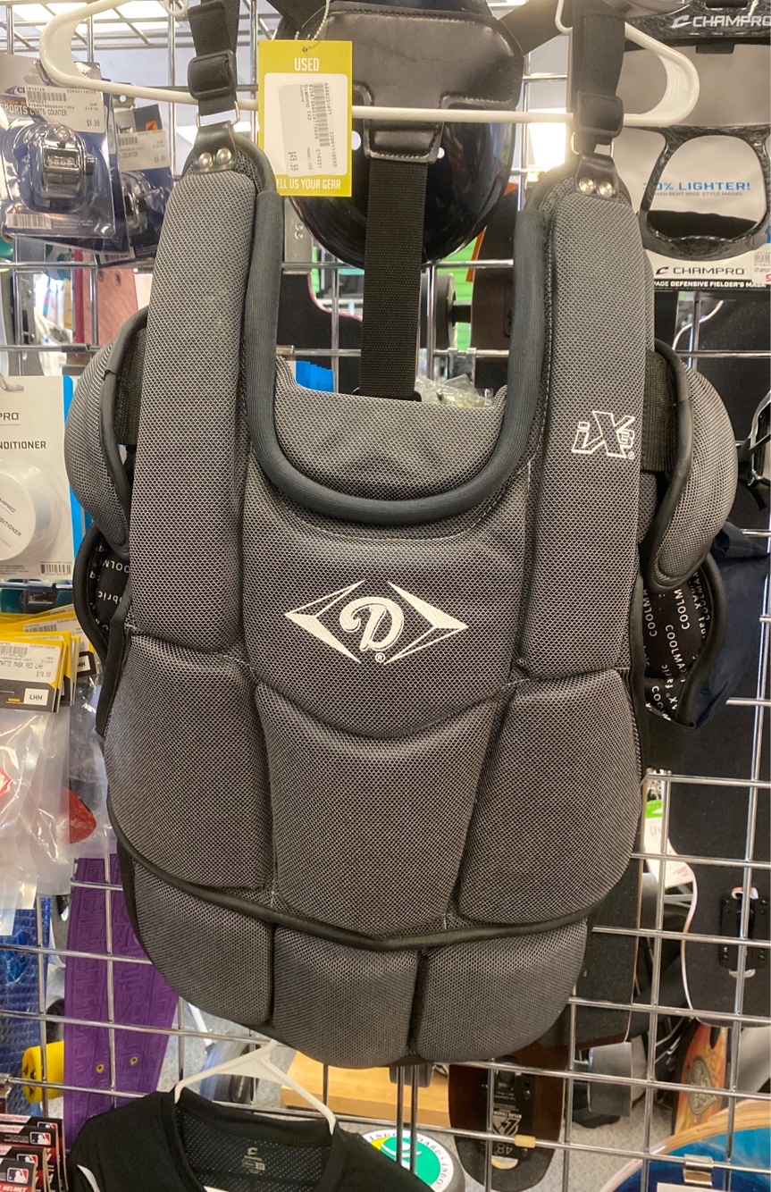 Diamond IX3 Umpire chest protector Used | SidelineSwap
