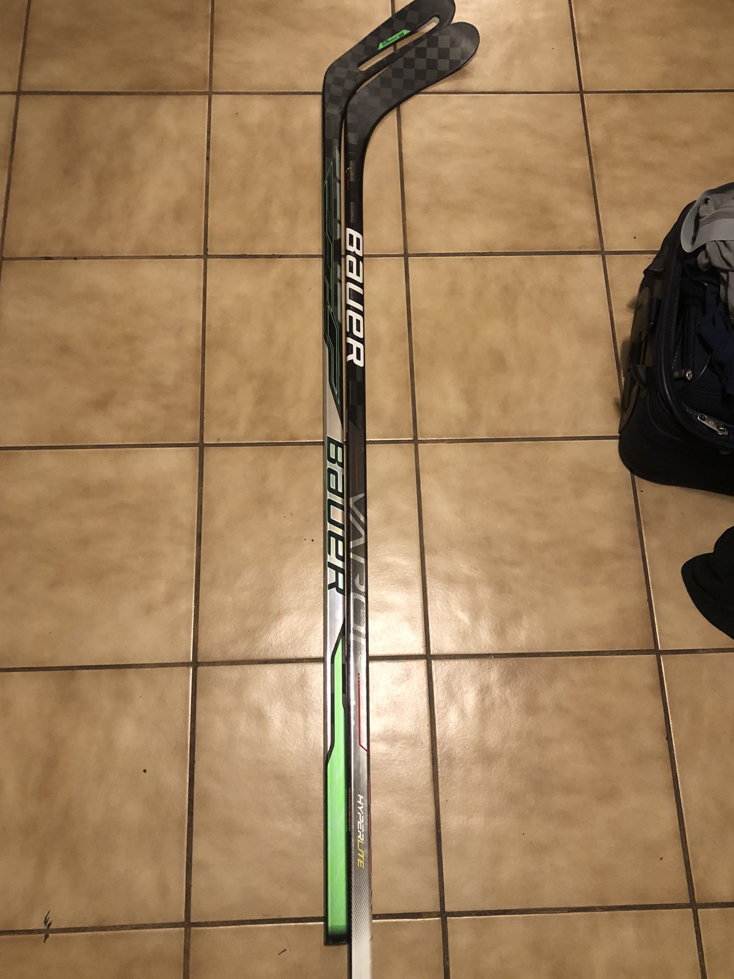 2 Sticks Bauer Hyperlite Bauer Sling P28 50flex | SidelineSwap