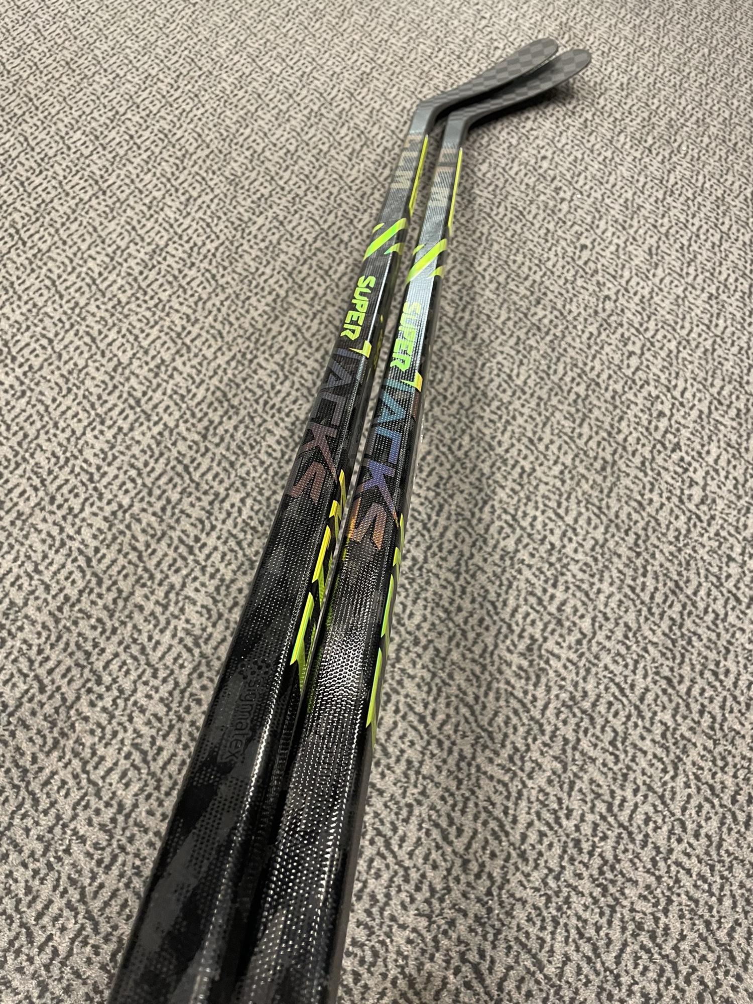 2-PACK CCM AS4 Pro 50 flex P88 curve right hand sticks | SidelineSwap