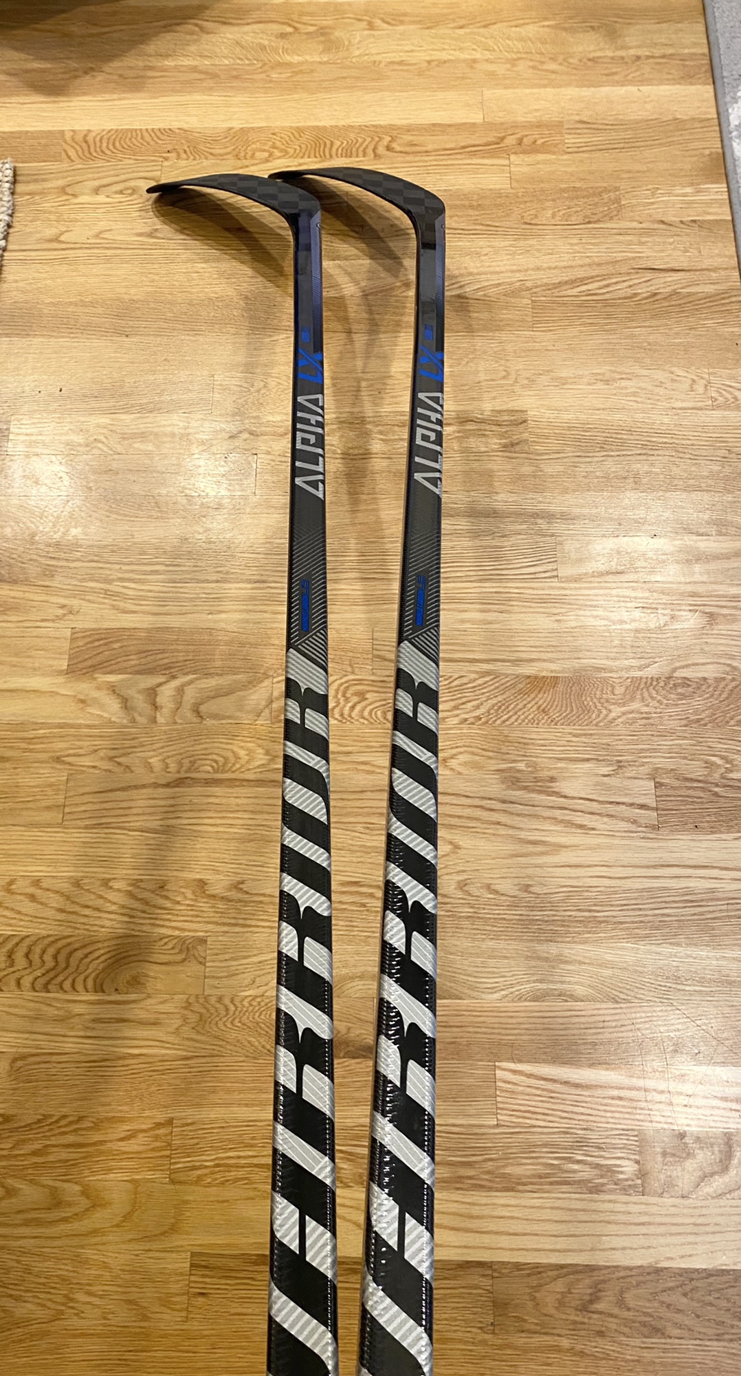 (2 Pack) Pro Stock Warrior Alpha LX Pro Hockey Sticks - RH | SidelineSwap