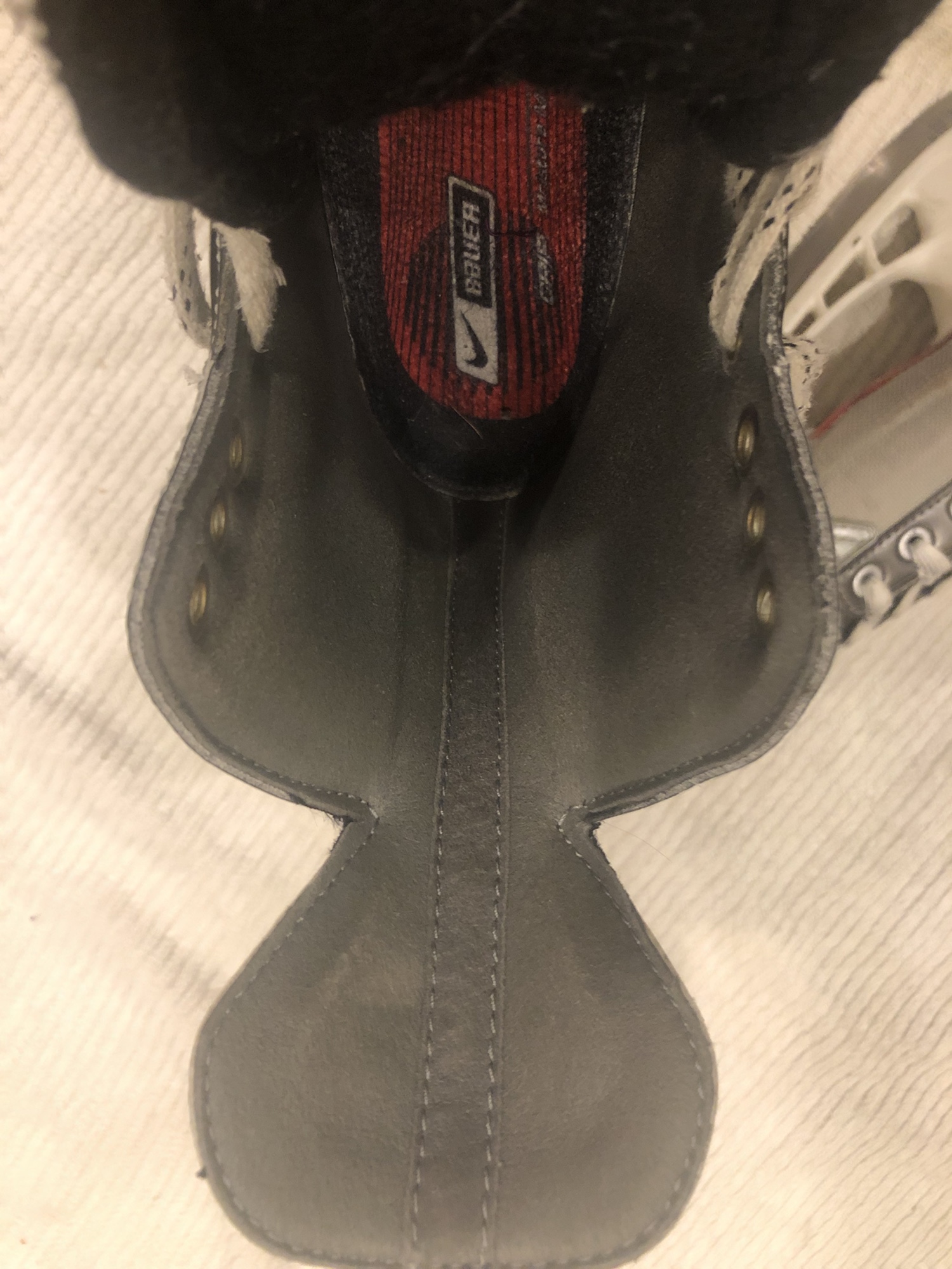 Bauer Vapor XXV Hockey Skates Size 4.5 | SidelineSwap