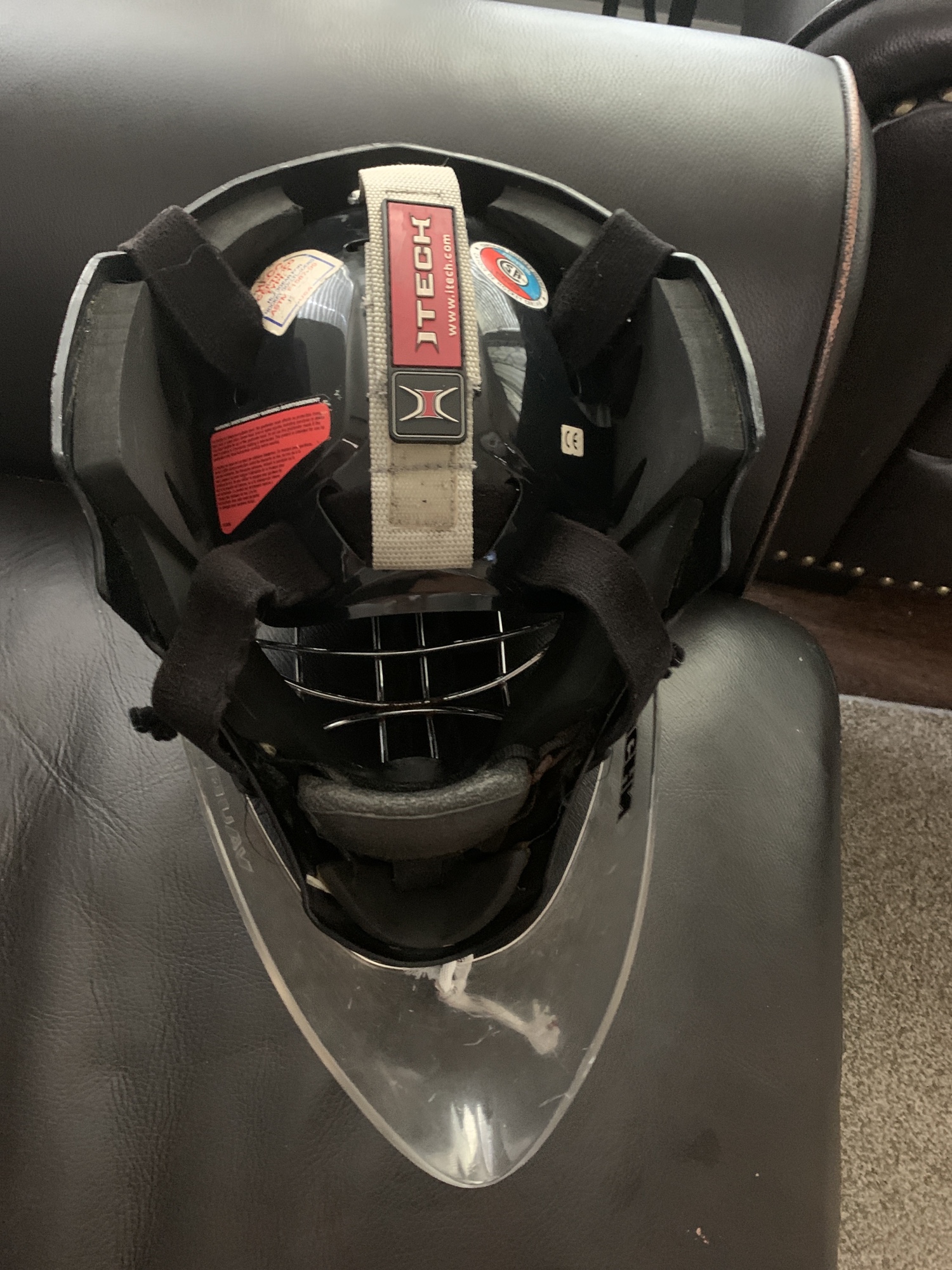 Itech Profile Goalie Mask | SidelineSwap