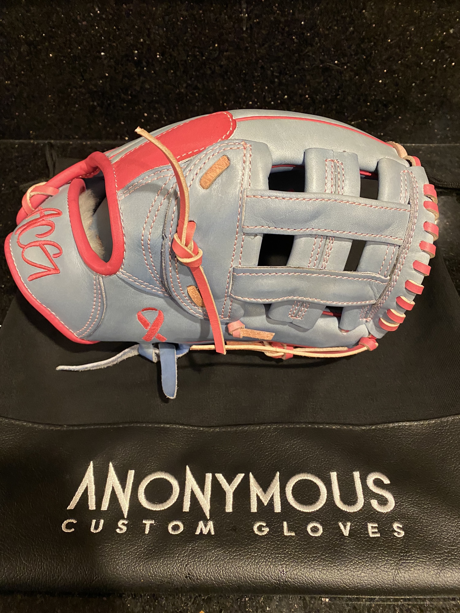 Anonymous custom glove | SidelineSwap