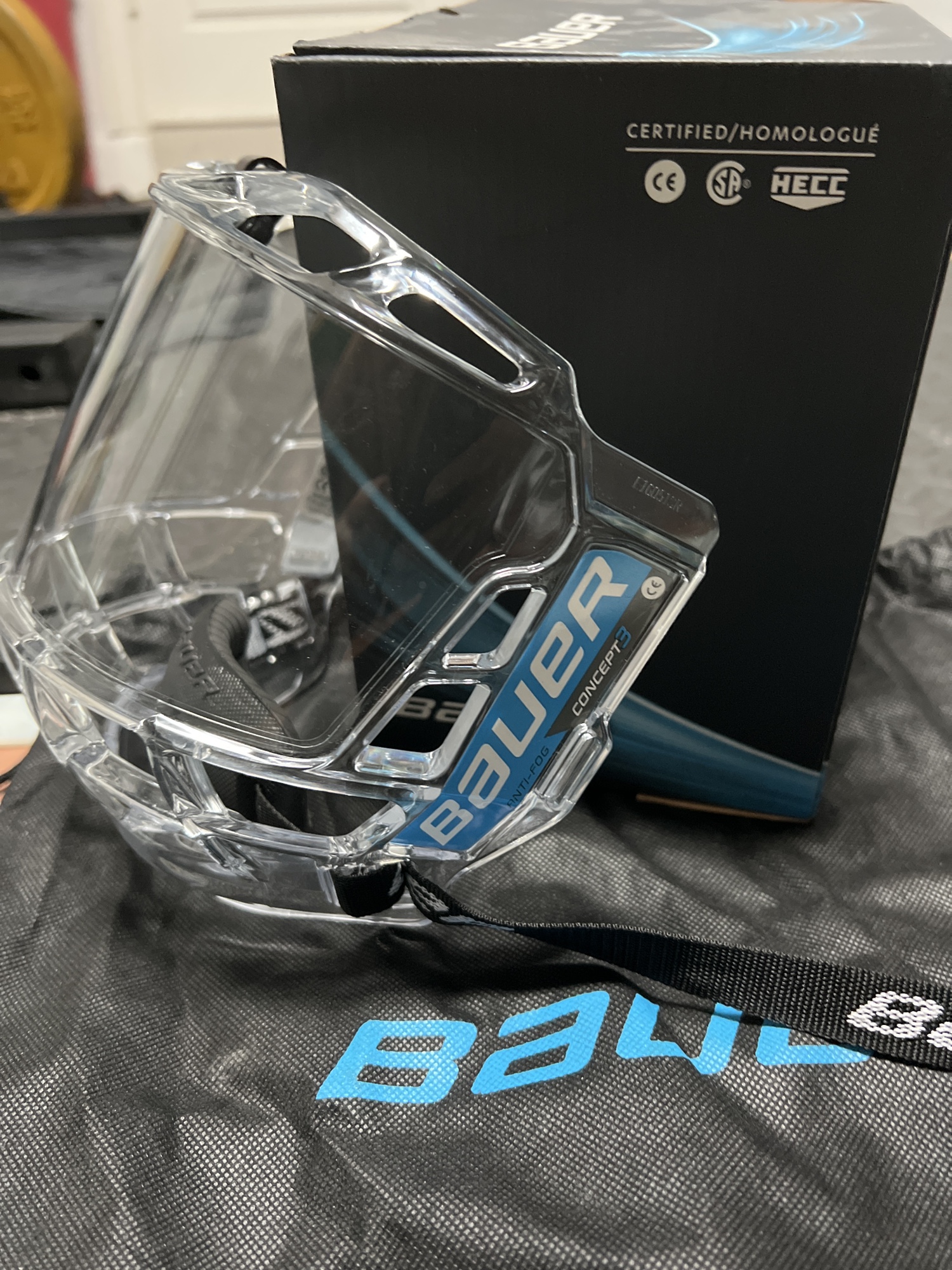 Practically New Bauer Visor Concept 3 Full Shield | SidelineSwap