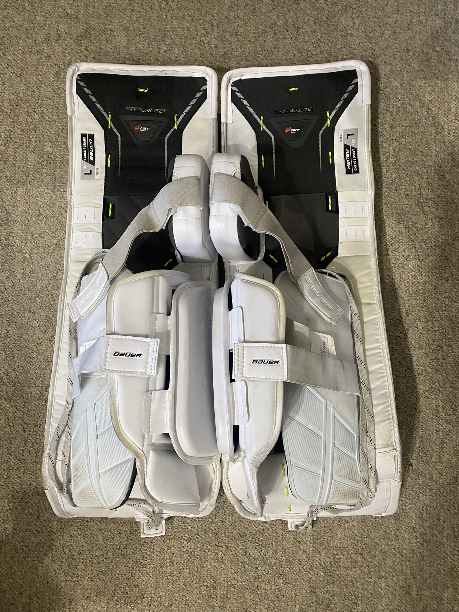 Large Bauer Hyperlite Pads | SidelineSwap