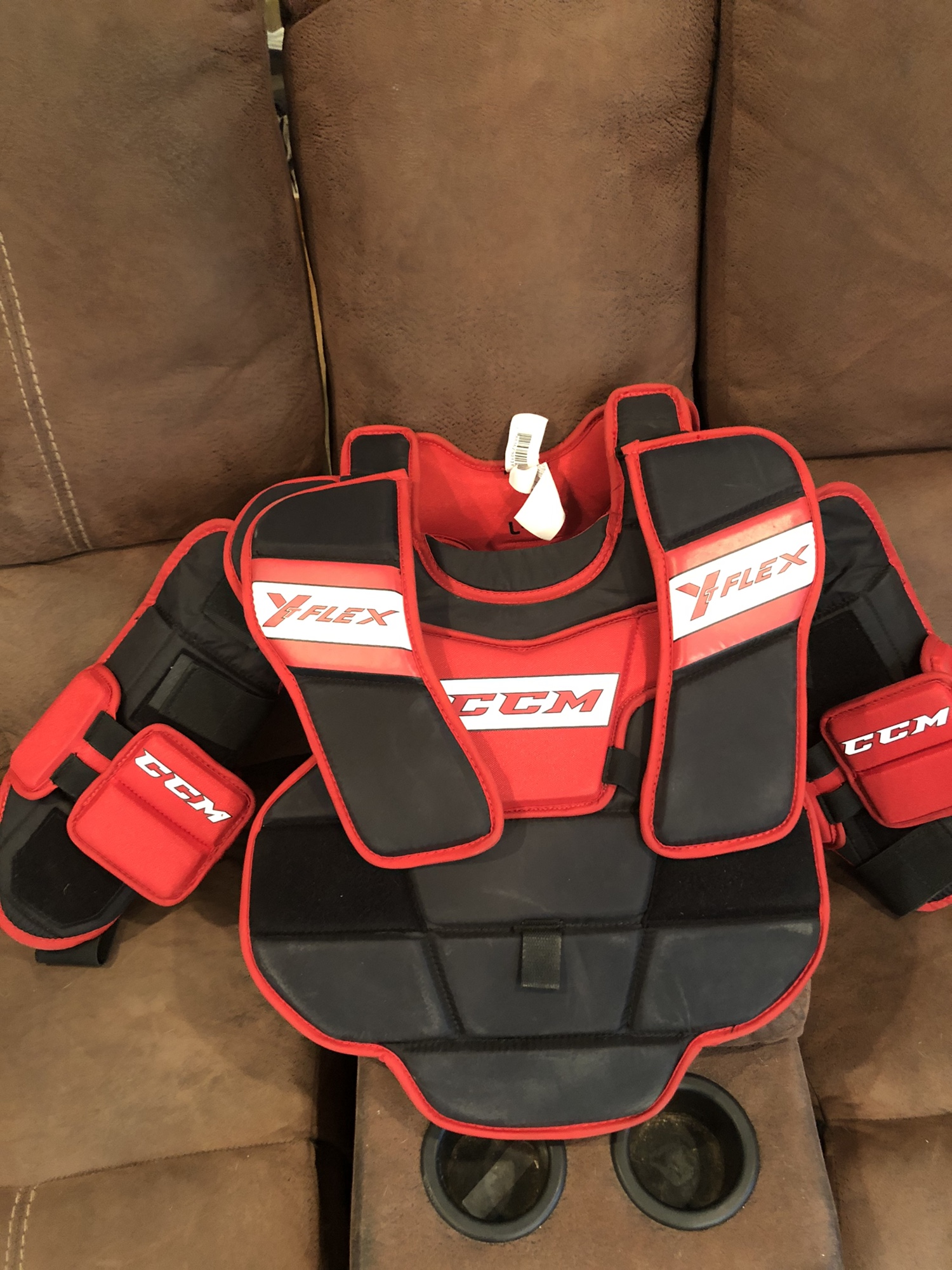CCM GOALIE CHEST PAD | SidelineSwap